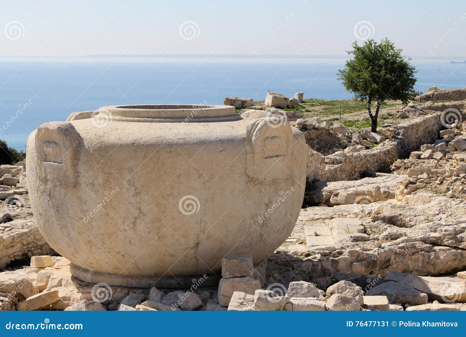 Cyprus vase in Amathus stock image. Image of stone, tree - 76477131