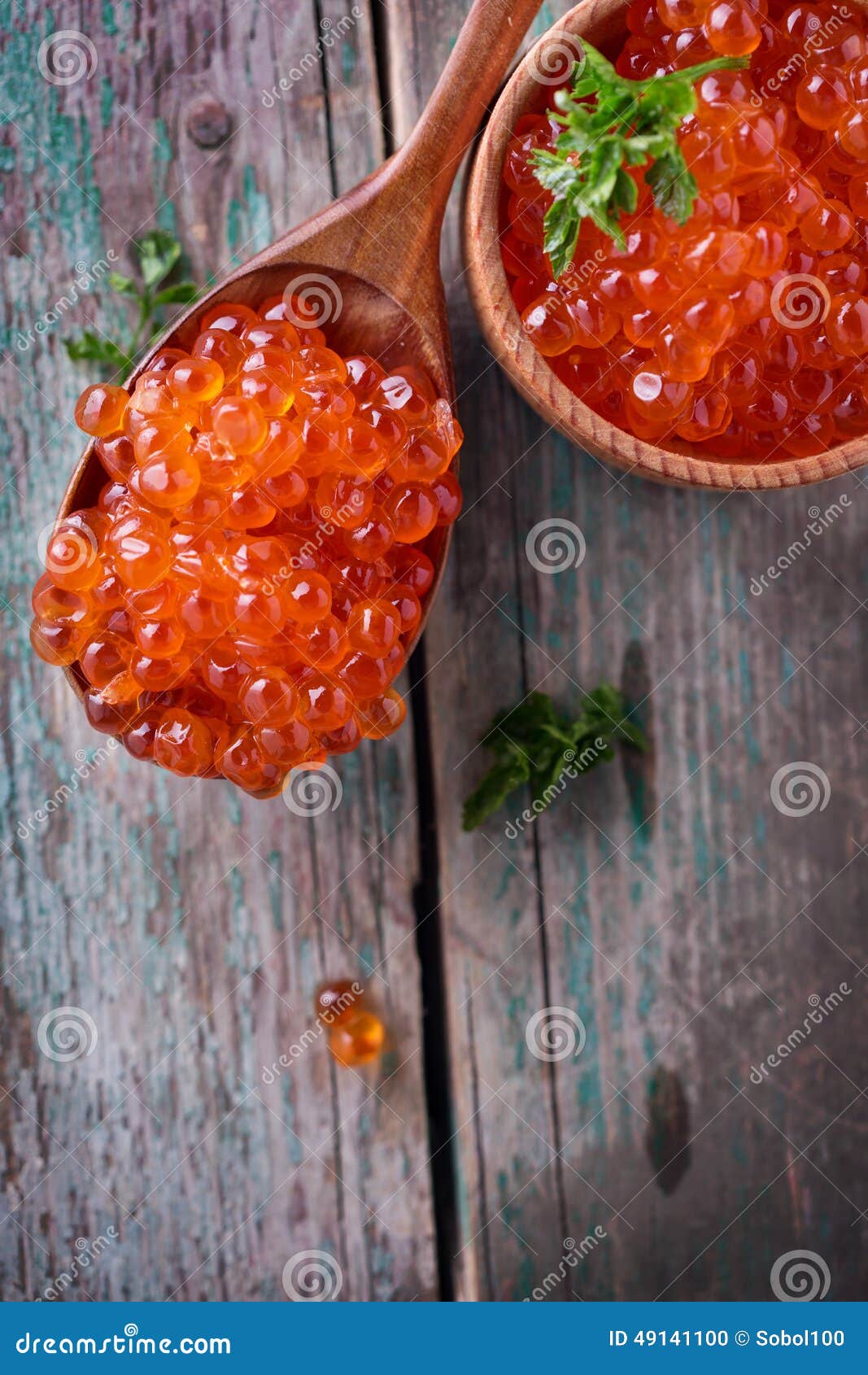 Czerwony kawior zdjęcie stock. Obraz złożonej z jedzenie - 49141100
