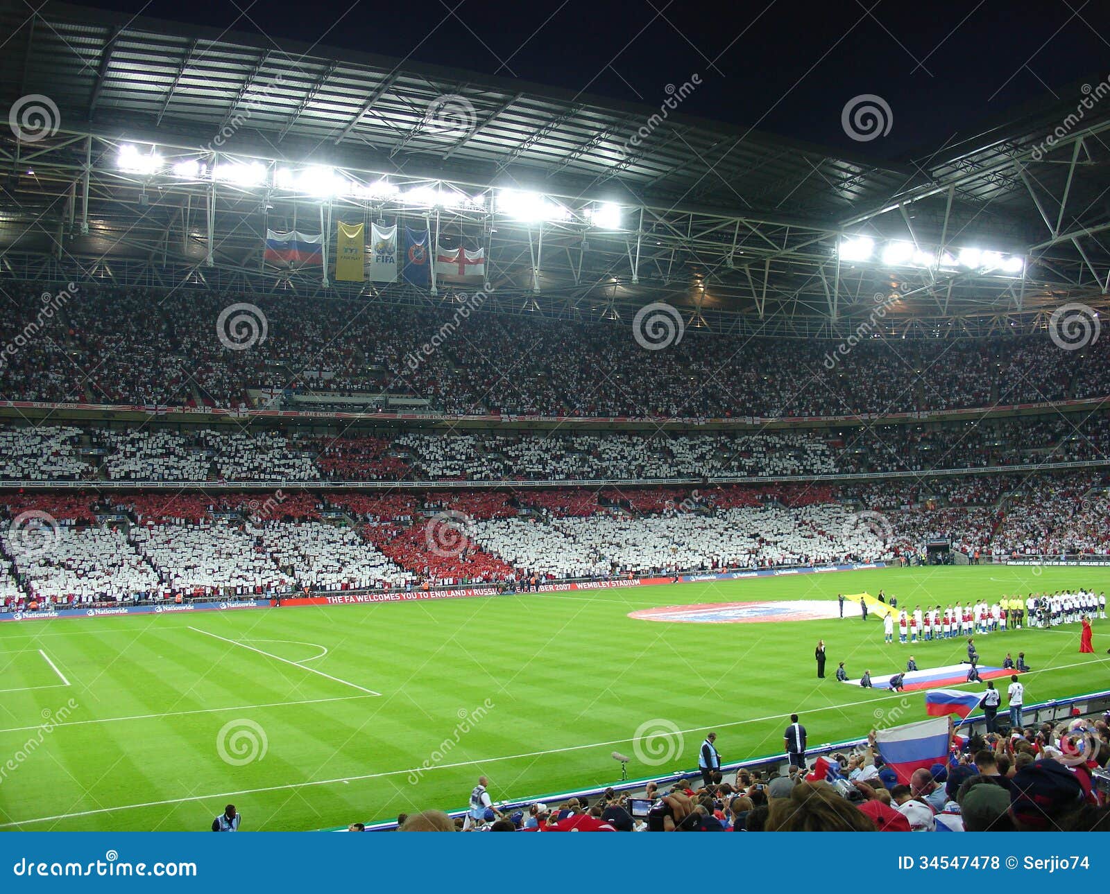 Début De Match De Football. Photo stock éditorial - Image du angleterre ...
