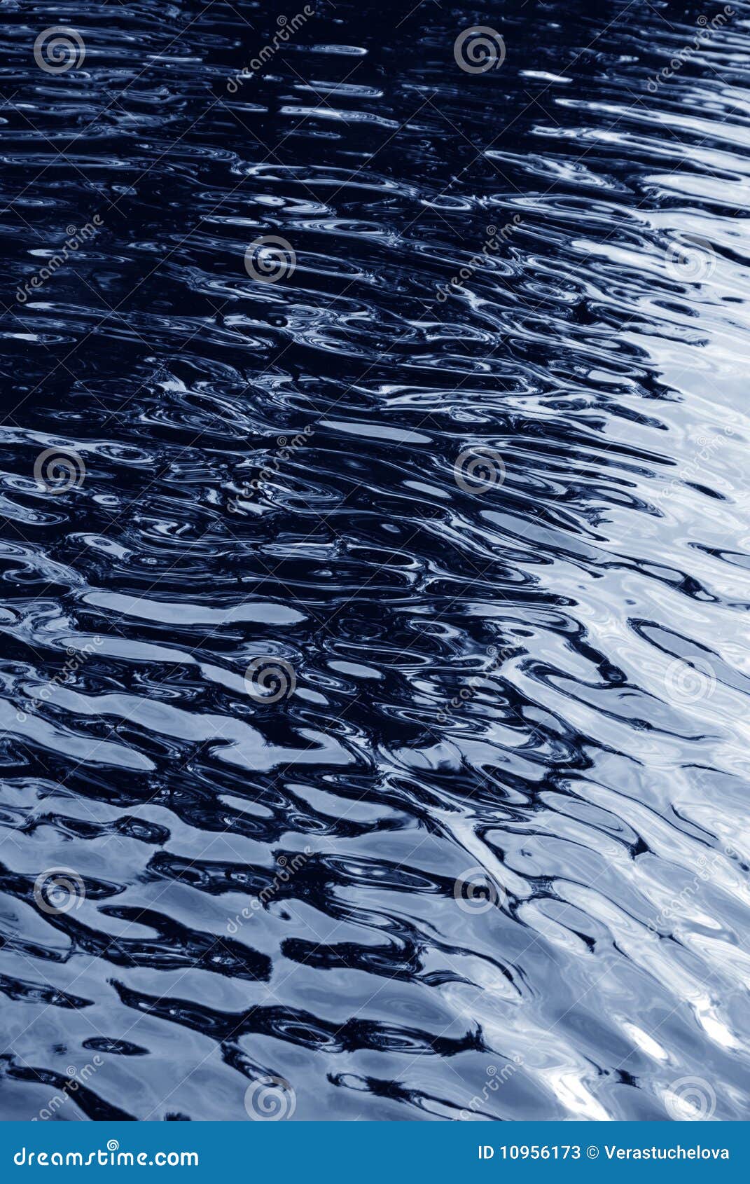 Détail d'onde d'eau image stock. Image du coloré, énergie - 10956173