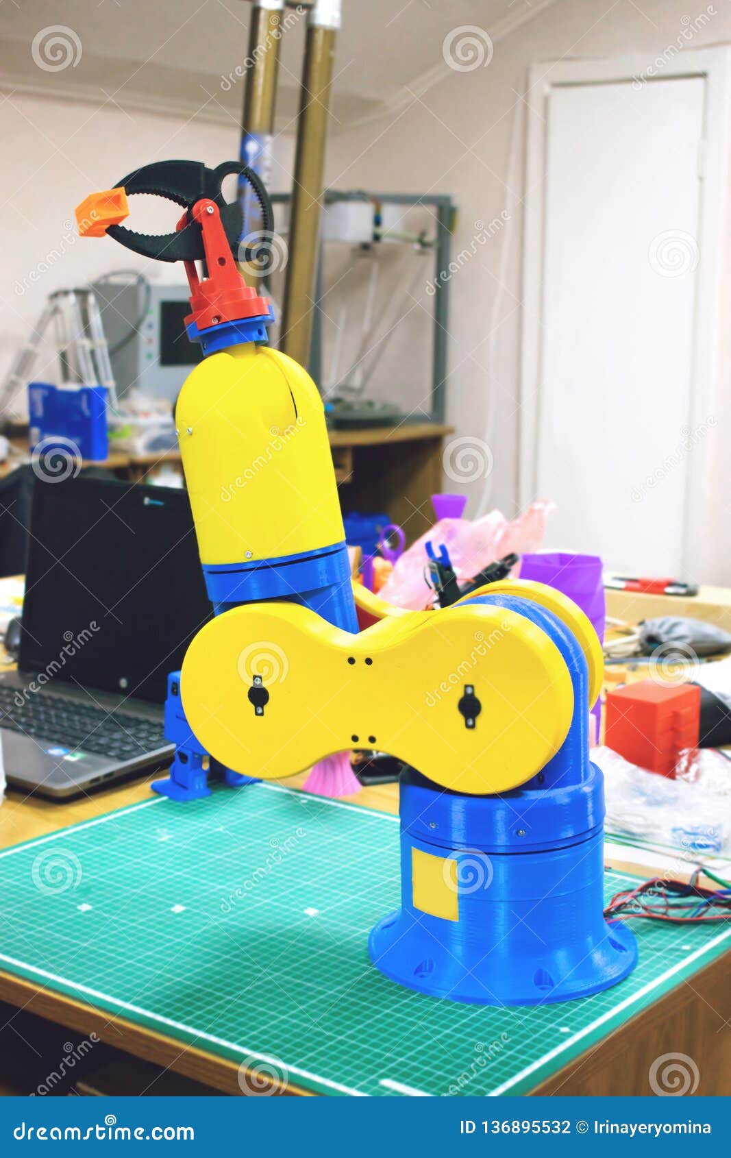3D Printed Robot Clamp, Arm, Holder. Plastic Manipulator, Robotic Hand ...
