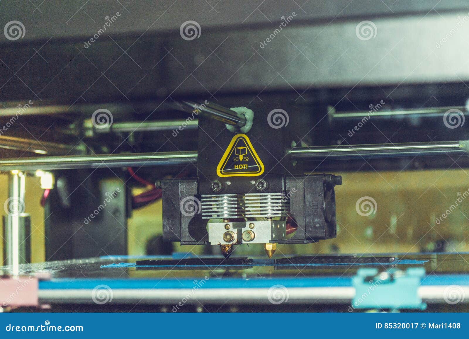 3d Printer Printing Black Flat Shapes Close-up Stock Image - Image of ...