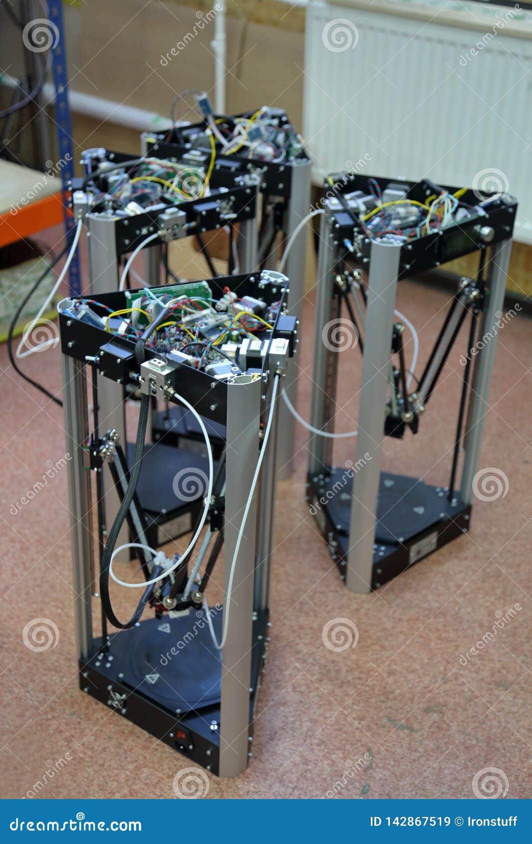 3D printing equipment stock image. Image of modeling - 142867519