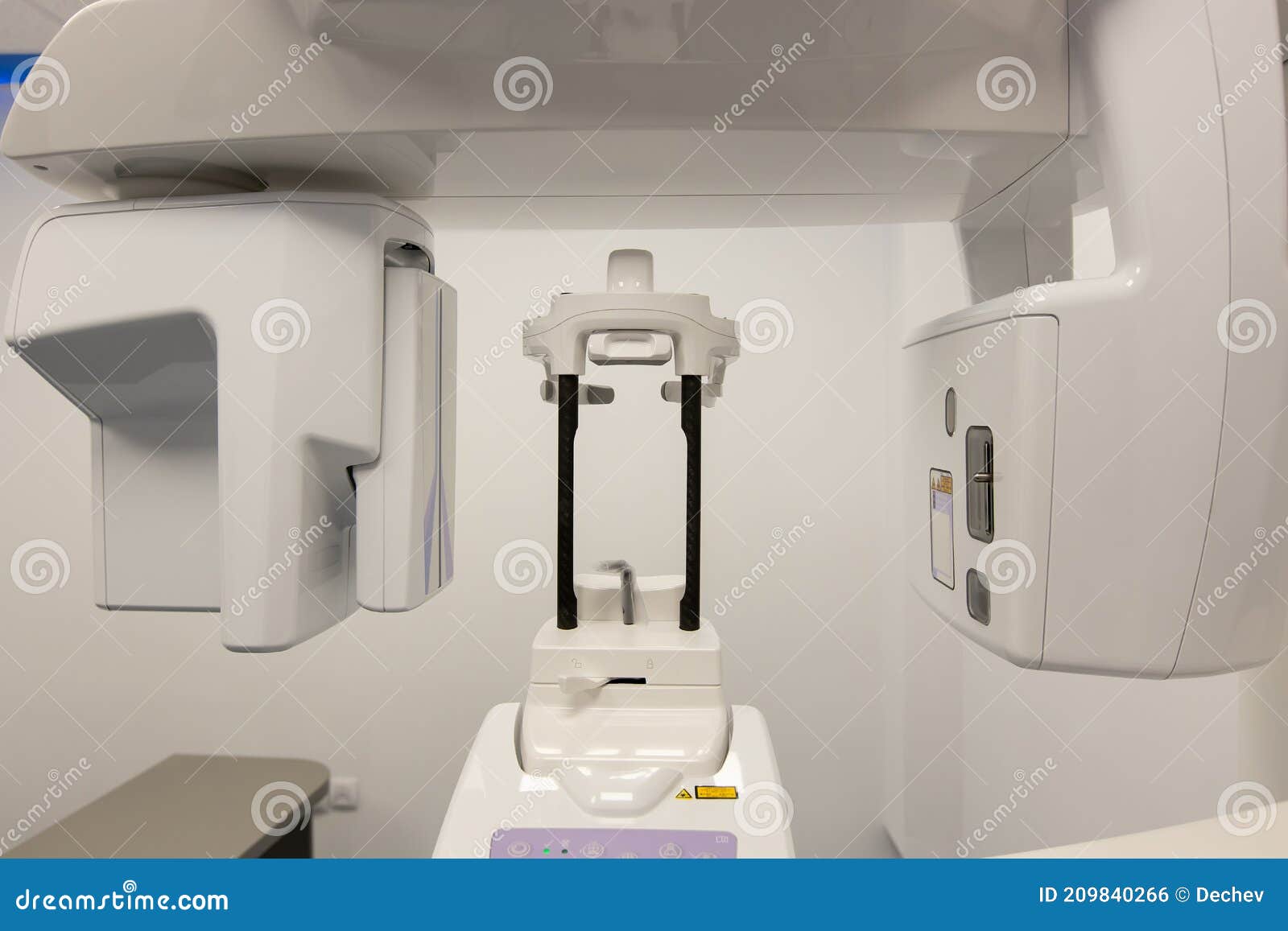 3D X-ray Scanner Panorama Machine in Clinic. 3D Dental Scanner Stock ...