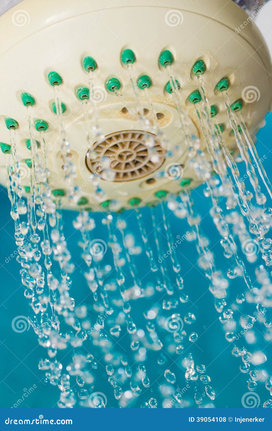 D'une eau de douche photo stock. Image du liquide, santé - 39054108