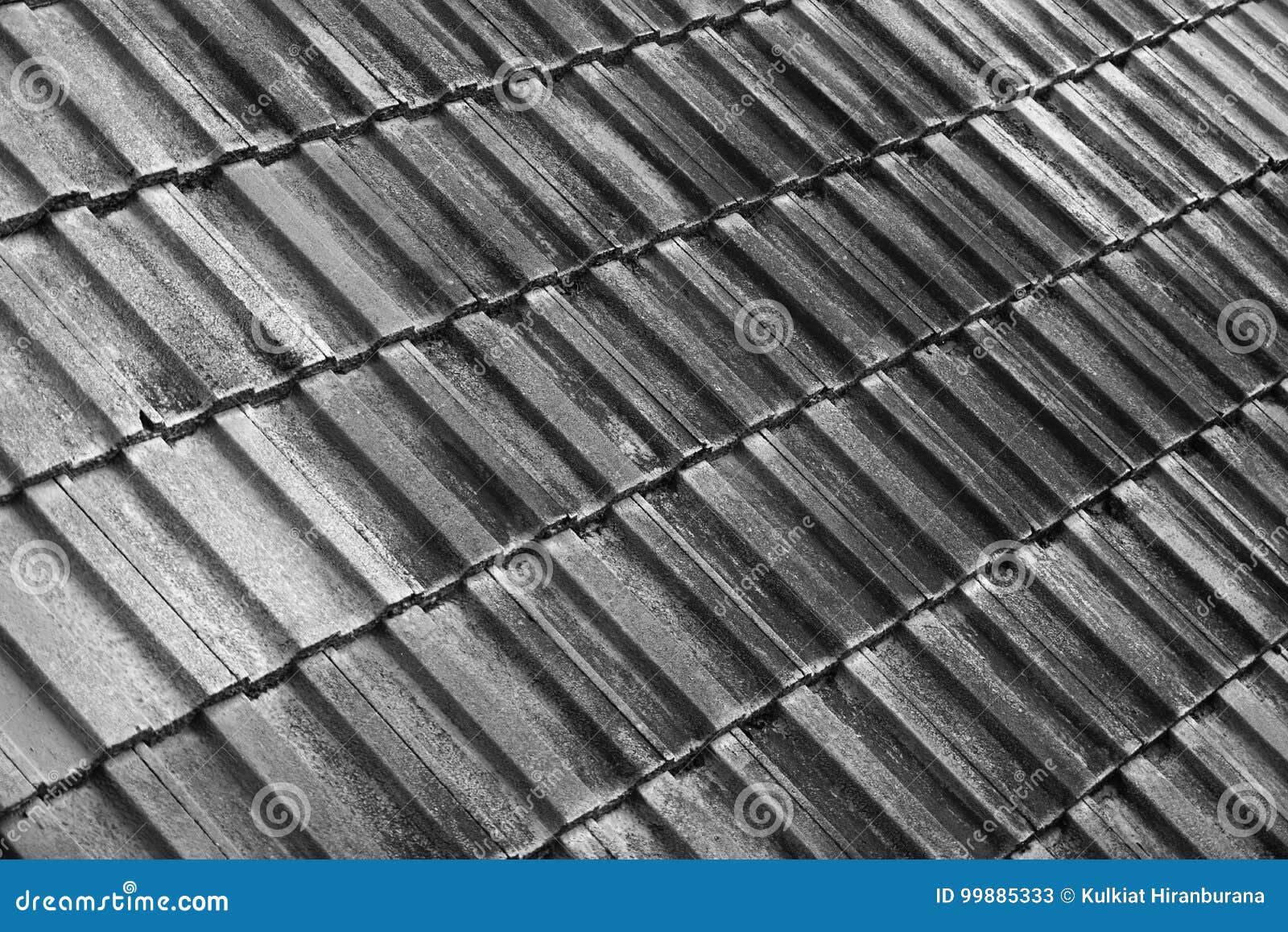 Dachowa tekstura w B&W obraz stock. Obraz złożonej z zbliżenie - 99885333
