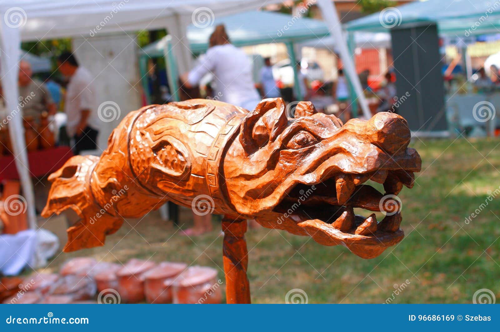 Dacian Draco Wolf Sculpturte Editorial Stock Image - Image of angry ...