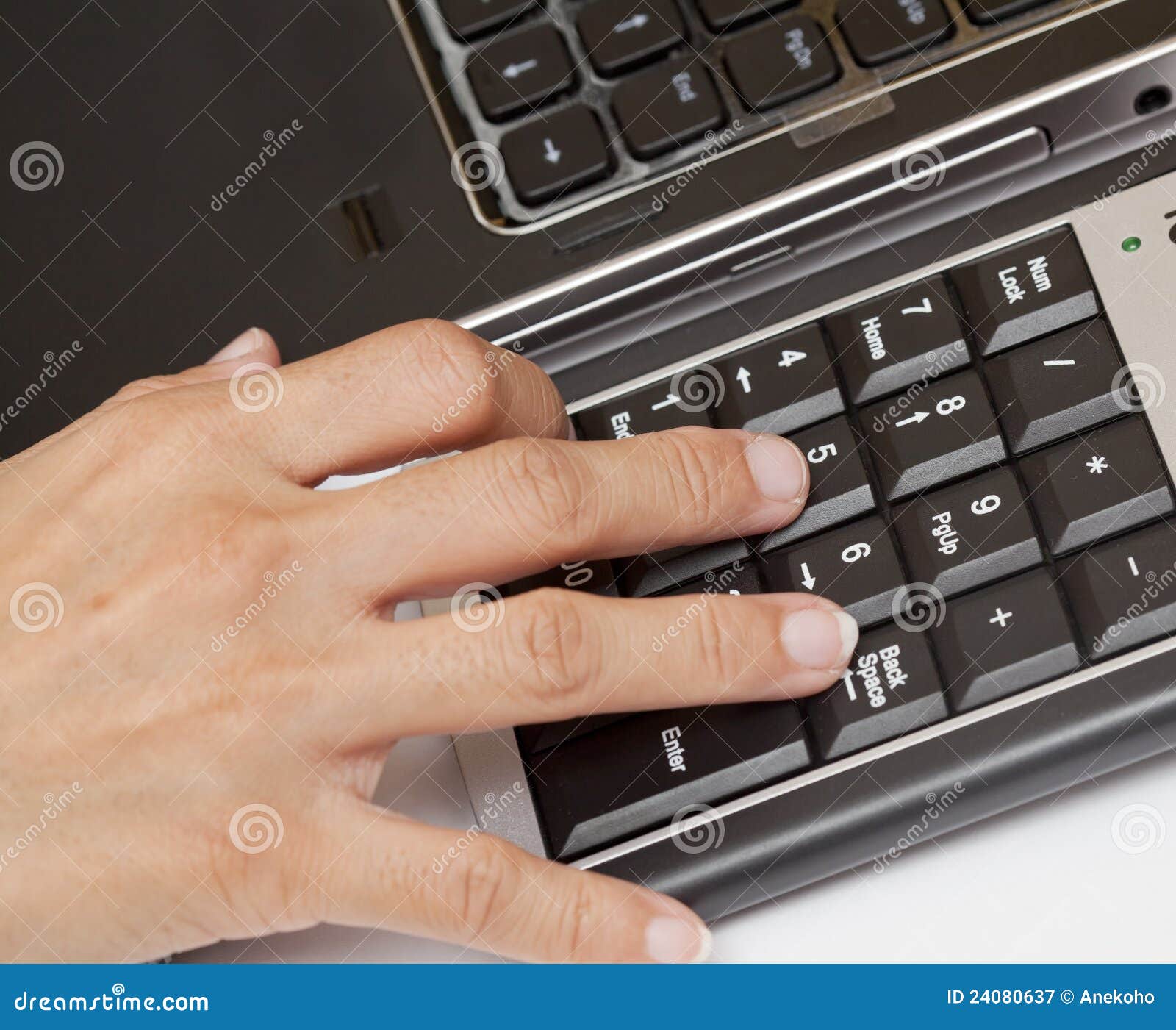 Dactilografia no teclado. imagem de stock. Imagem de eletrônica - 24080637