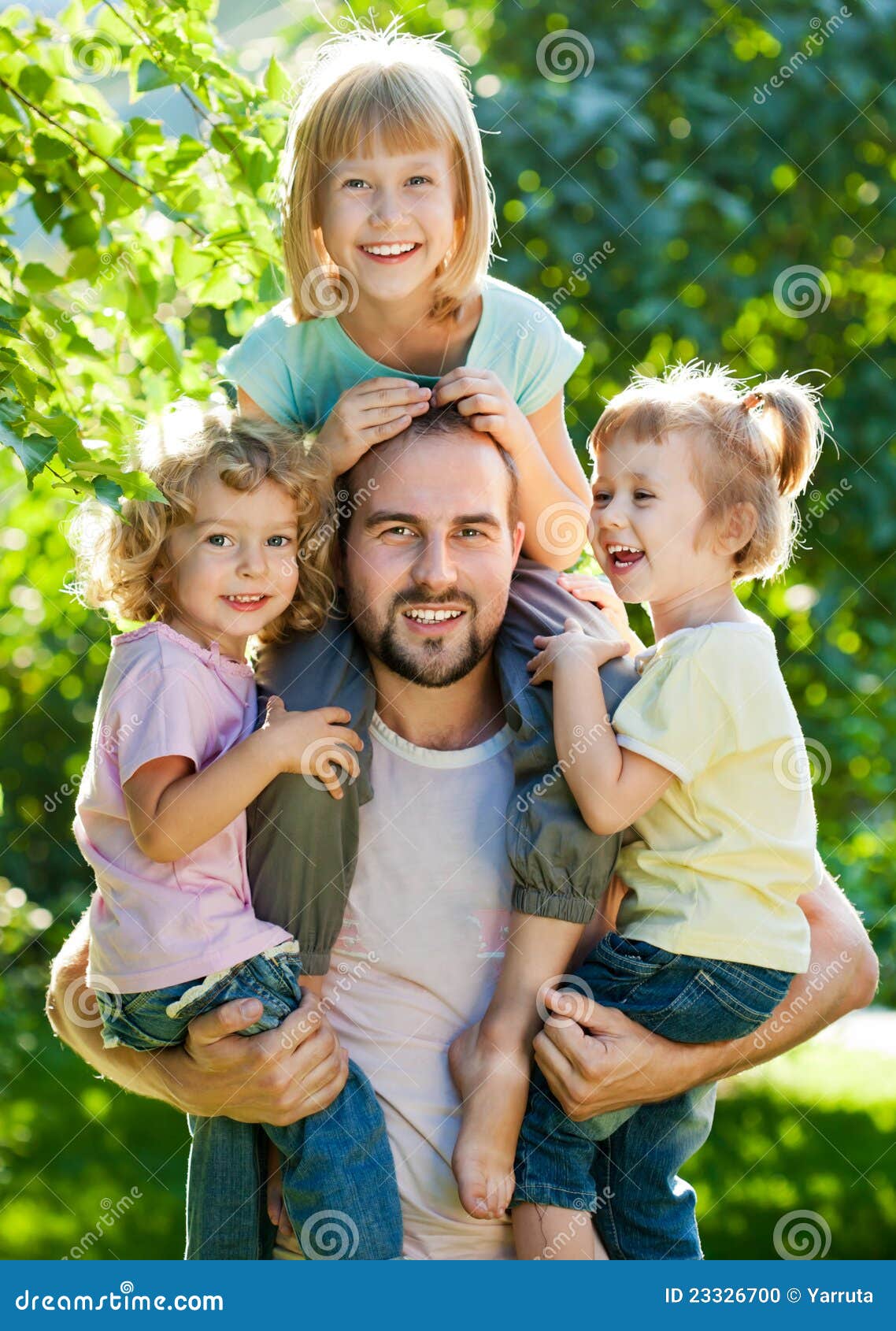 Dad With Kids Stock Photo - Image: 23326700