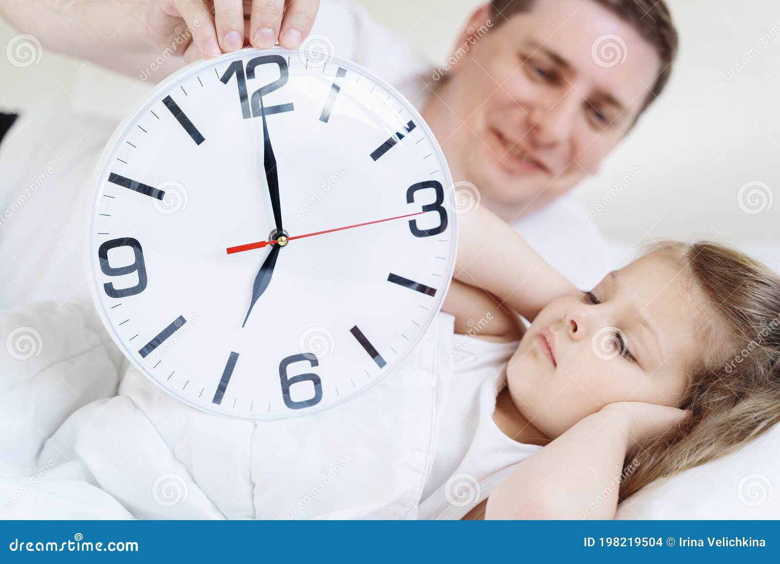 Dad Wakes Up Little Sleeping in Bed Girl,daughter. Big Alarm,clock ... Dad Wakes Up Little Sleeping in Bed Girl,daughter. Big Alarm,clock ...
