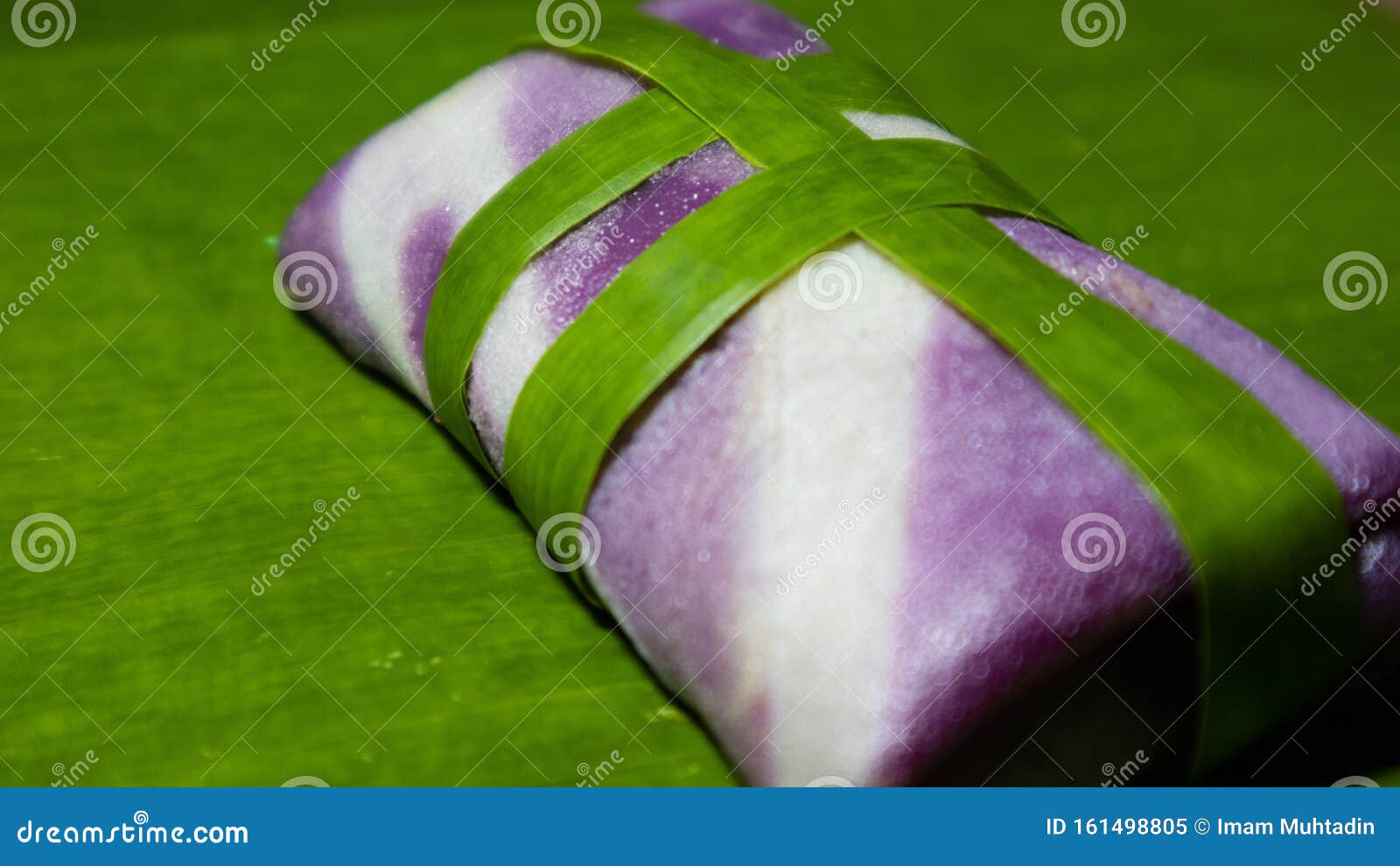 Dadar Gulung Stock Photography | CartoonDealer.com #224757662