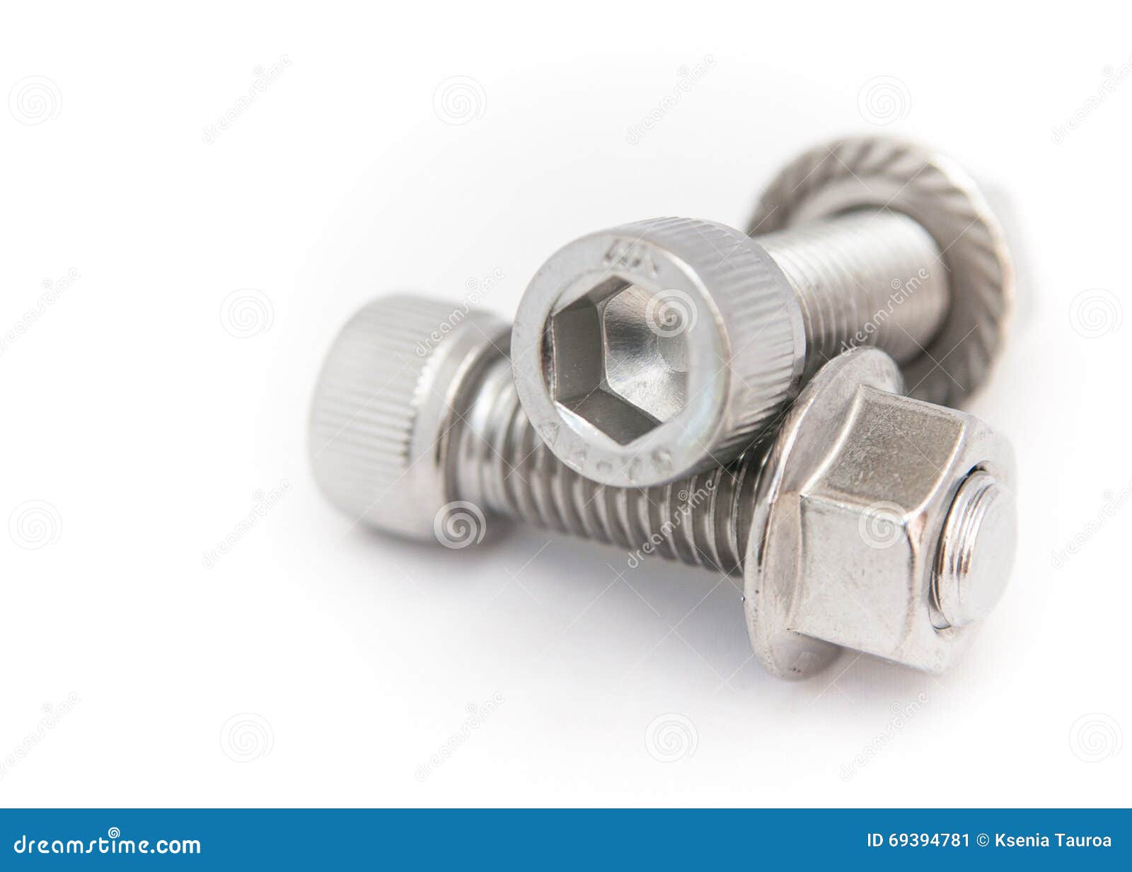 Dadi - e - bulloni immagine stock. Immagine di metallo - 69394781