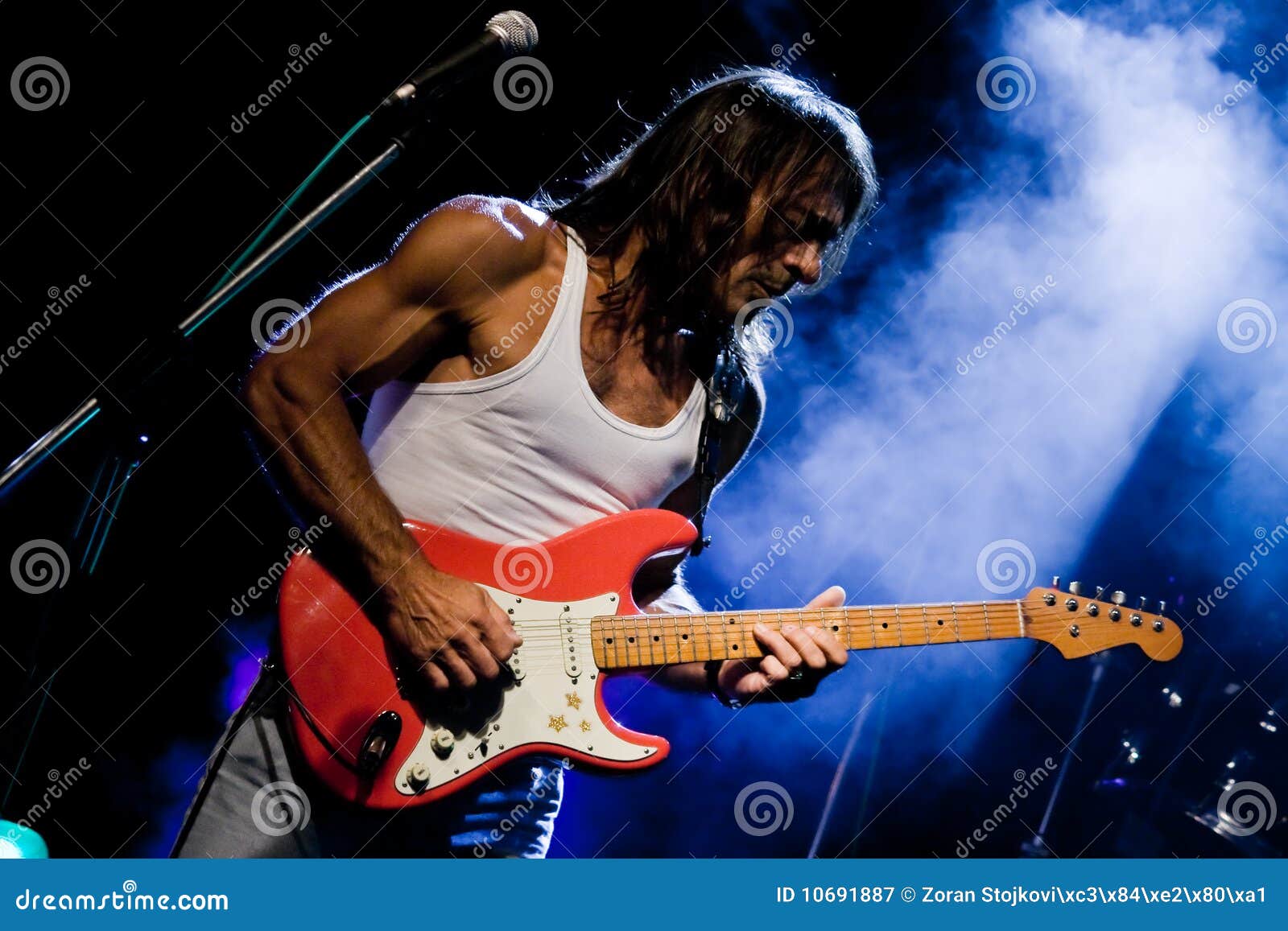 Dado Topic & Time after Time Editorial Photography - Image of live ...