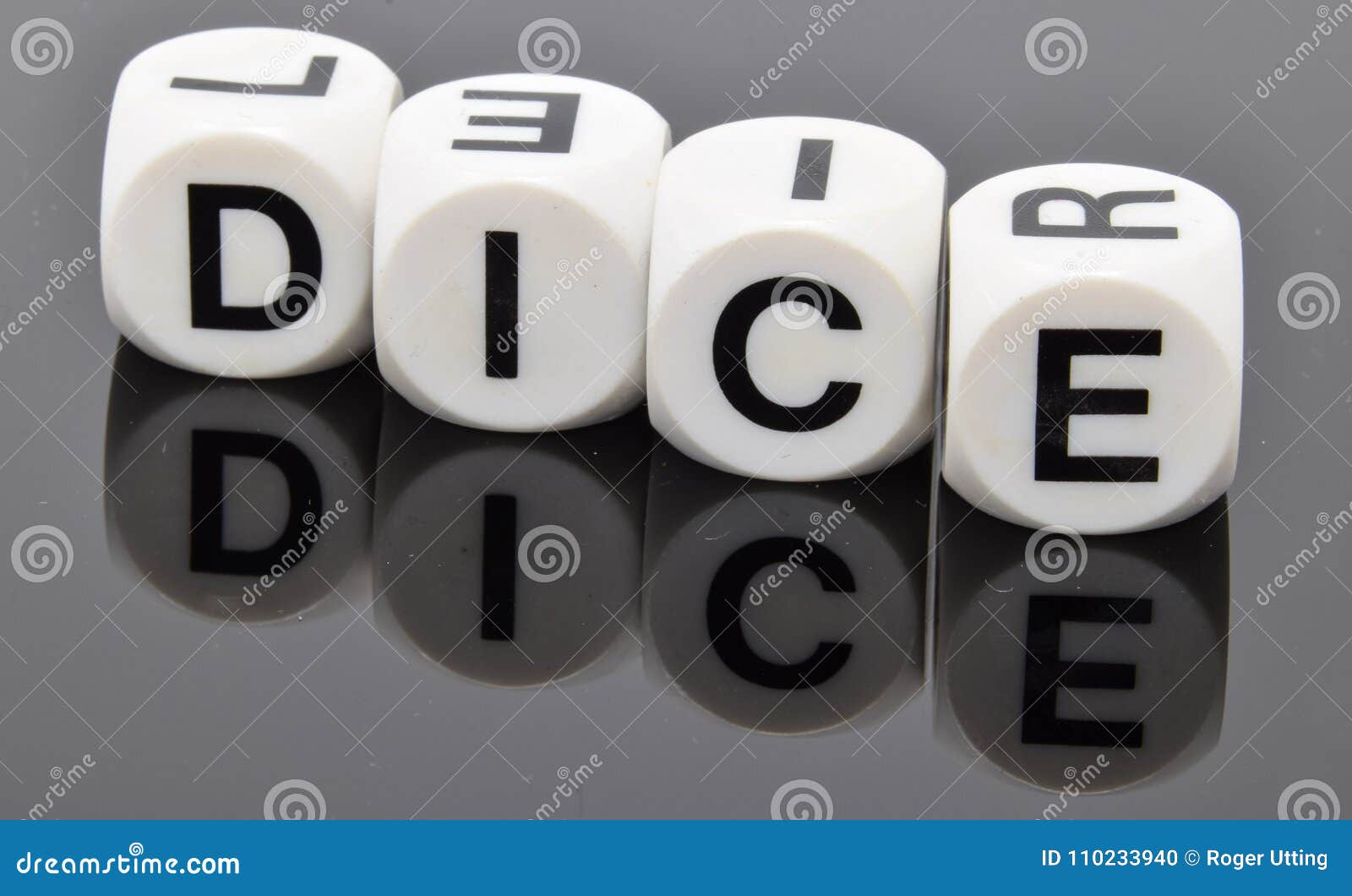 Dados De La Letra De Los DADOS Foto de archivo - Imagen de cubo, caras ...