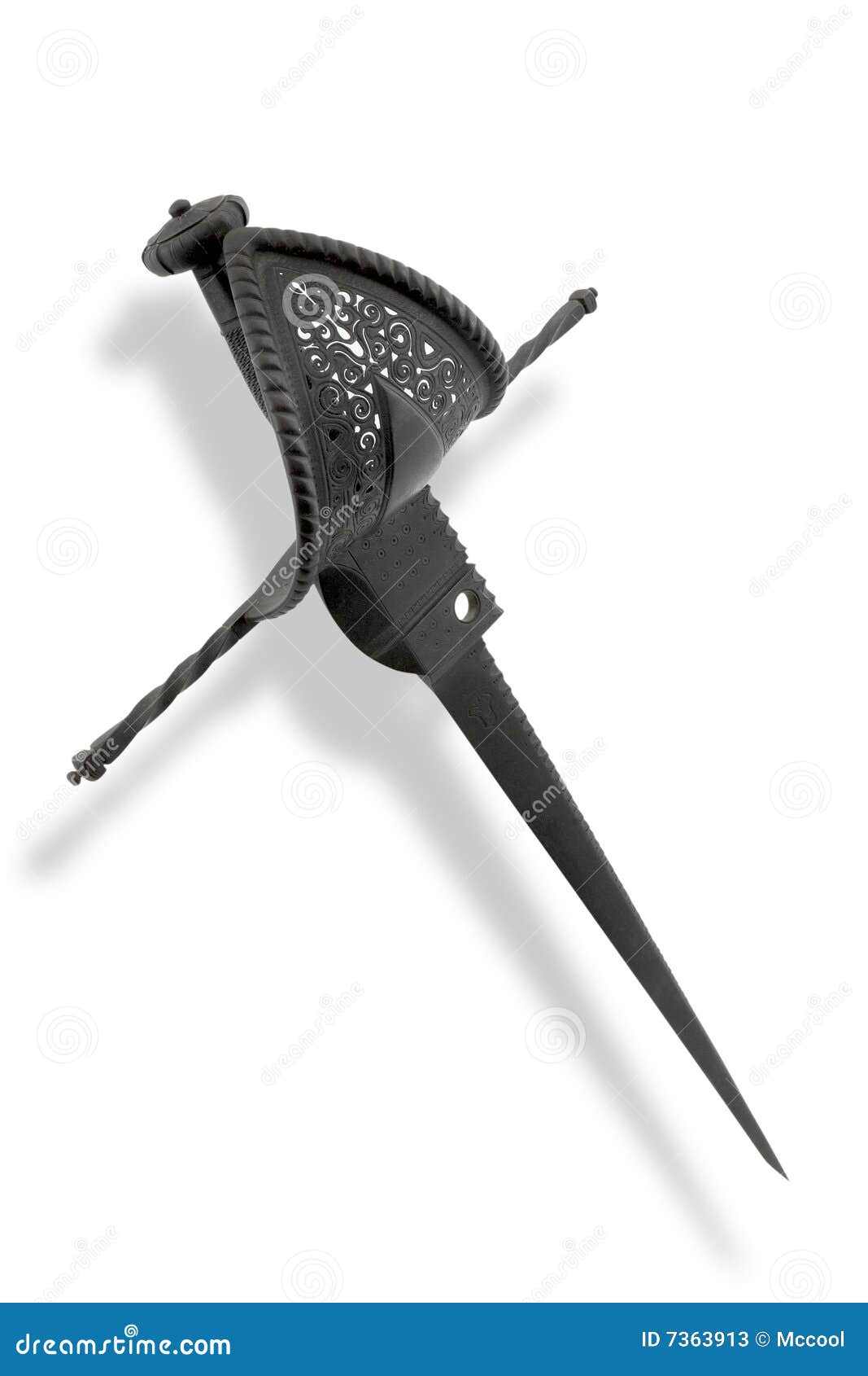 Daga española del rondel imagen de archivo. Imagen de aislado - 7363913