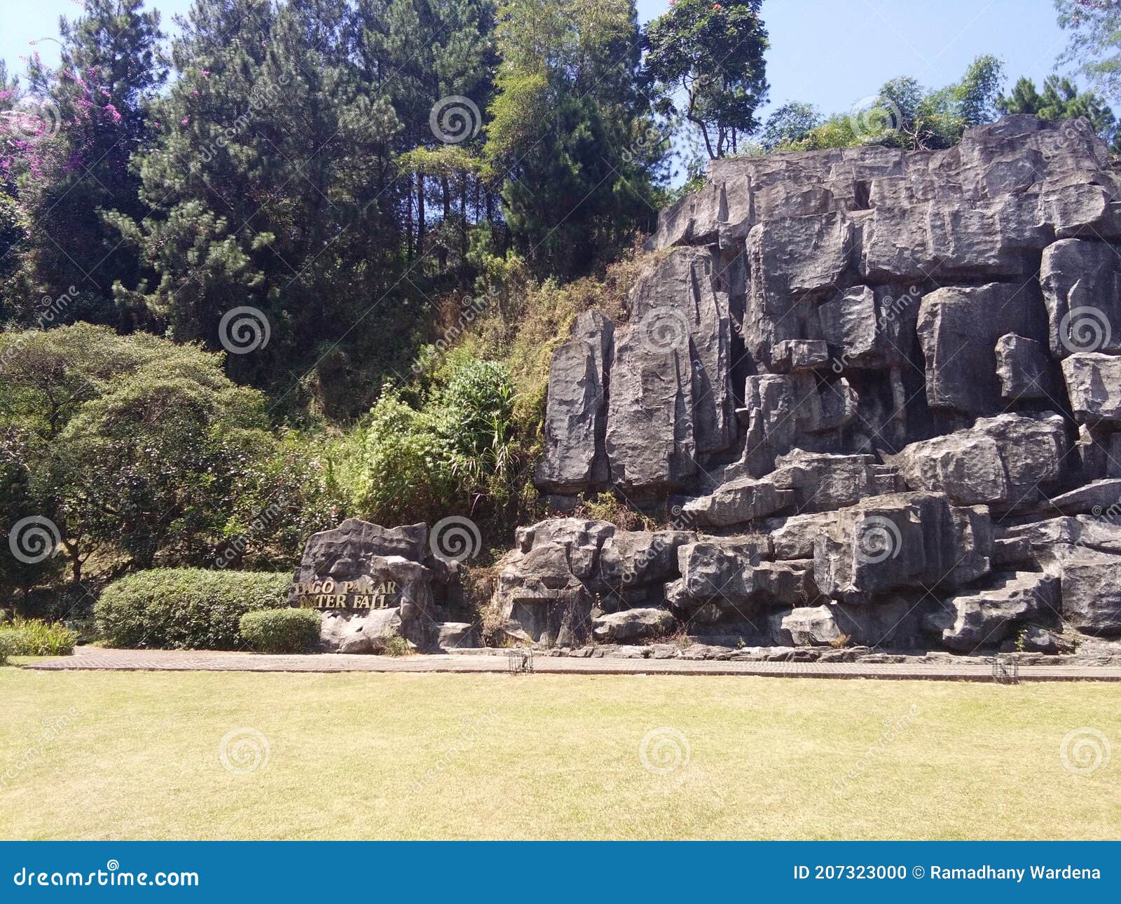 Dago Bandung stock photo. Image of temple, fortification - 207323000