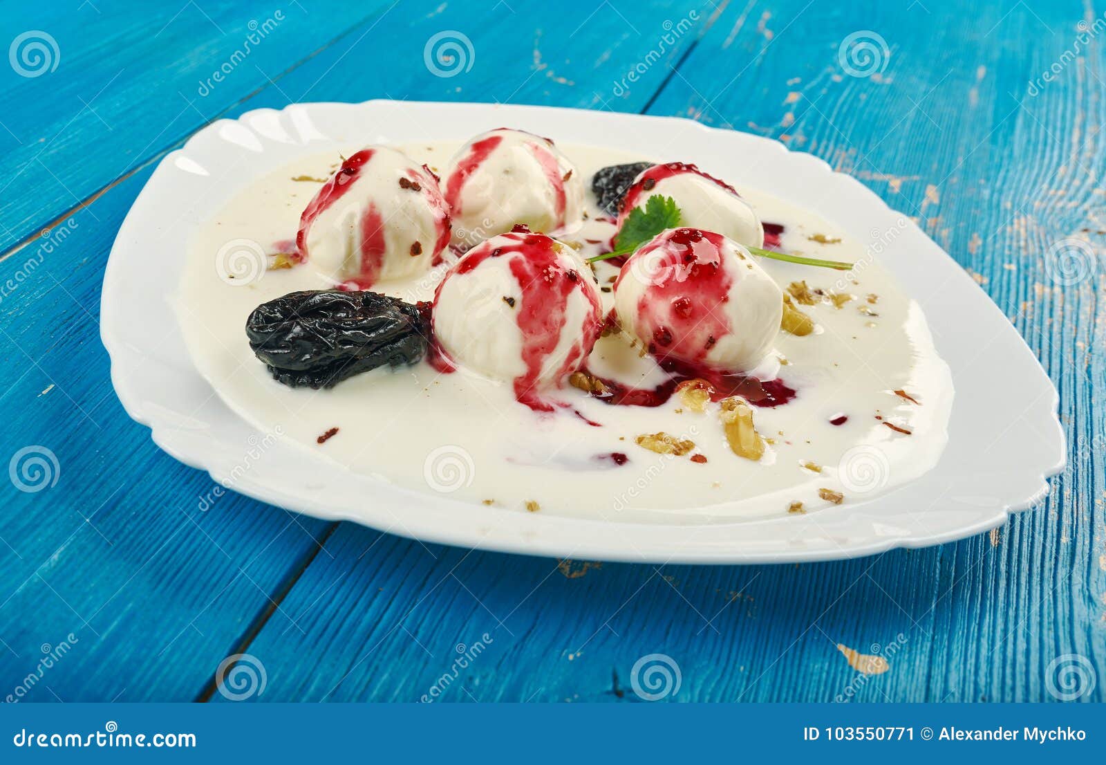 Dahi Bhalla Indian Tasty Street Food, Dahi Vada Royalty-Free Stock ...