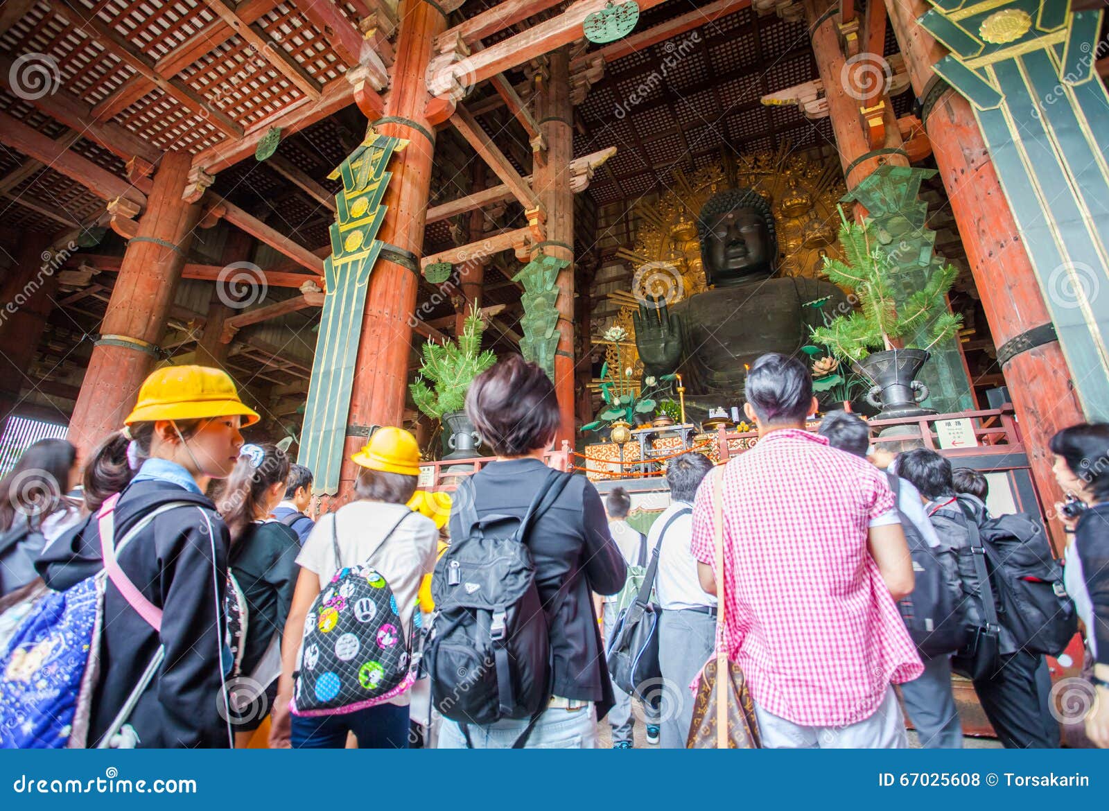 Daibutsu in the Daibutsu-den at Todaiji Temple Editorial Stock Photo ...