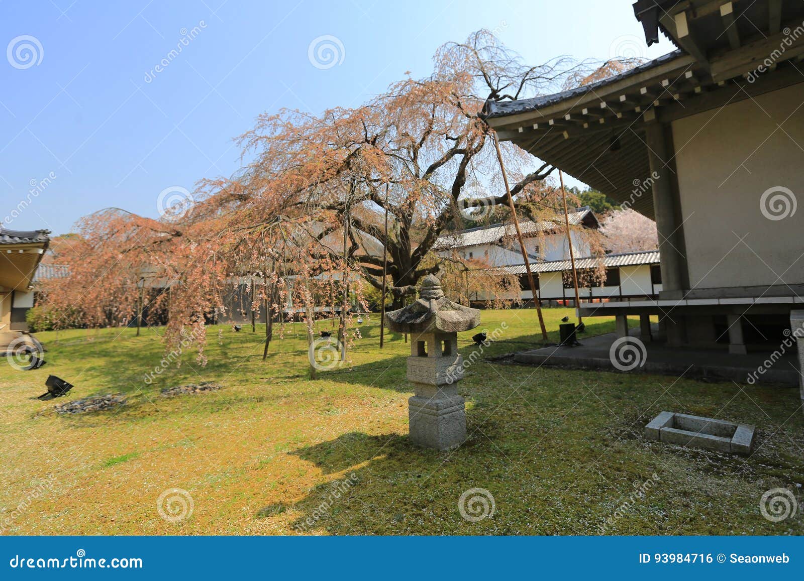 Daigo-ji Temple in Kyoto, Japan Editorial Photo - Image of building ...