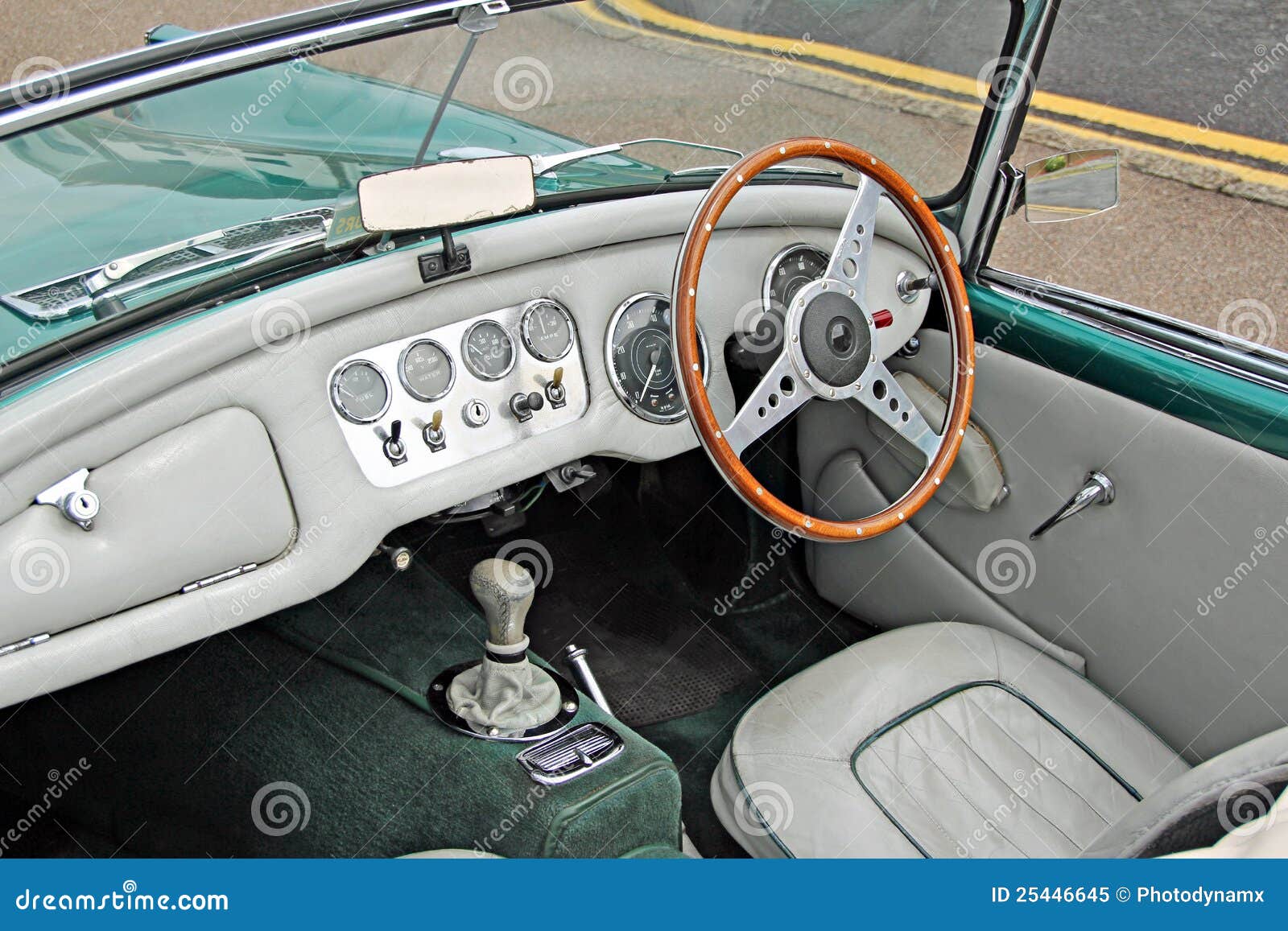 Daimler Dart Sp250 Vintage Interior Stock Image - Image of green ...
