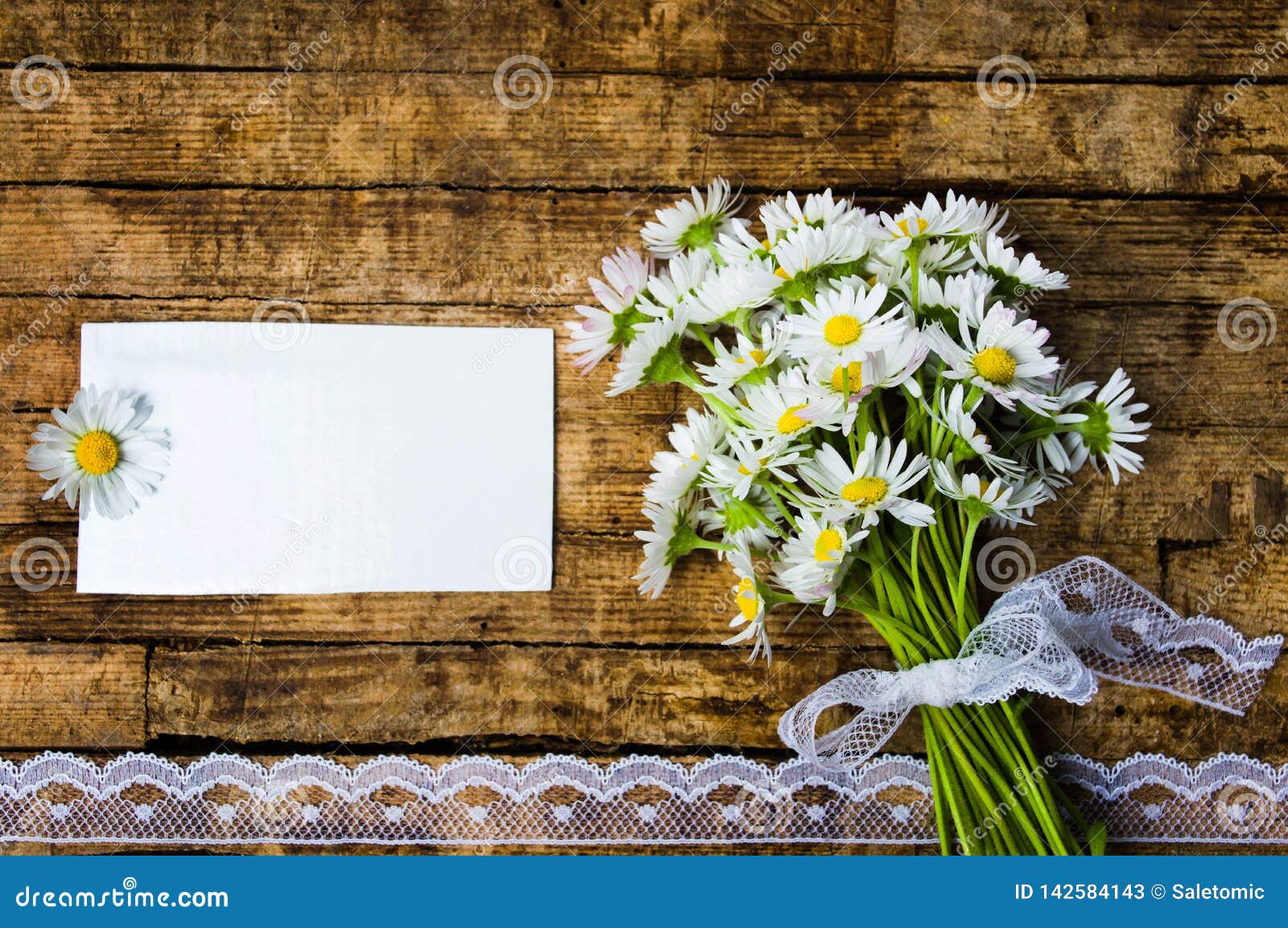 Daisy Flowers Bouquet with Empty Card Stock Image - Image of paper ...