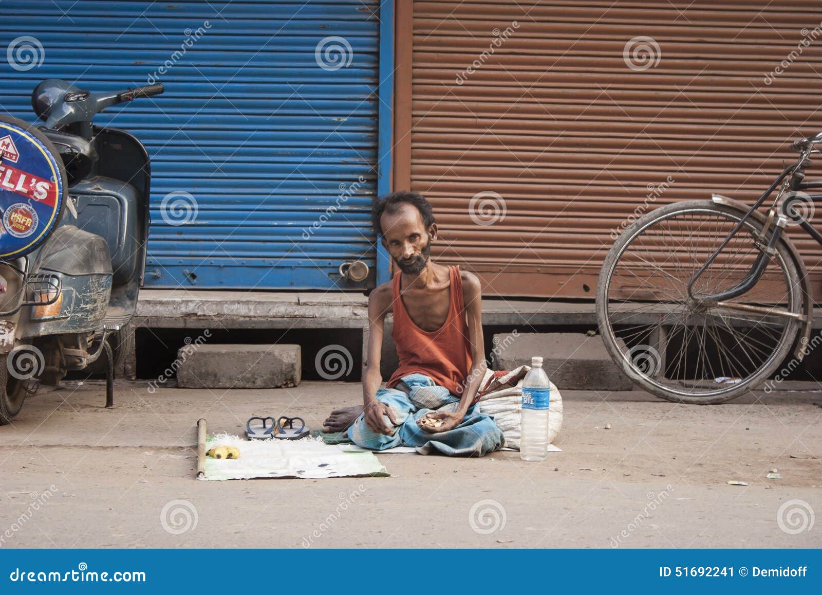 Daklozen redactionele foto. Image of persoon, verarmd - 51692241