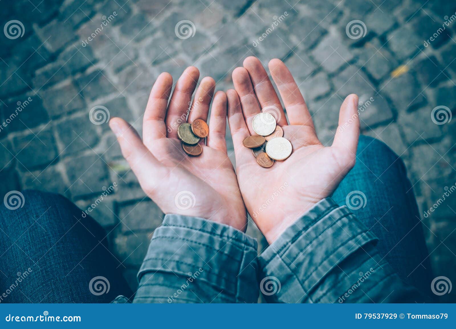 Daklozen Die Geld Bedelen Omdat Armen Stock Afbeelding - Image of ...