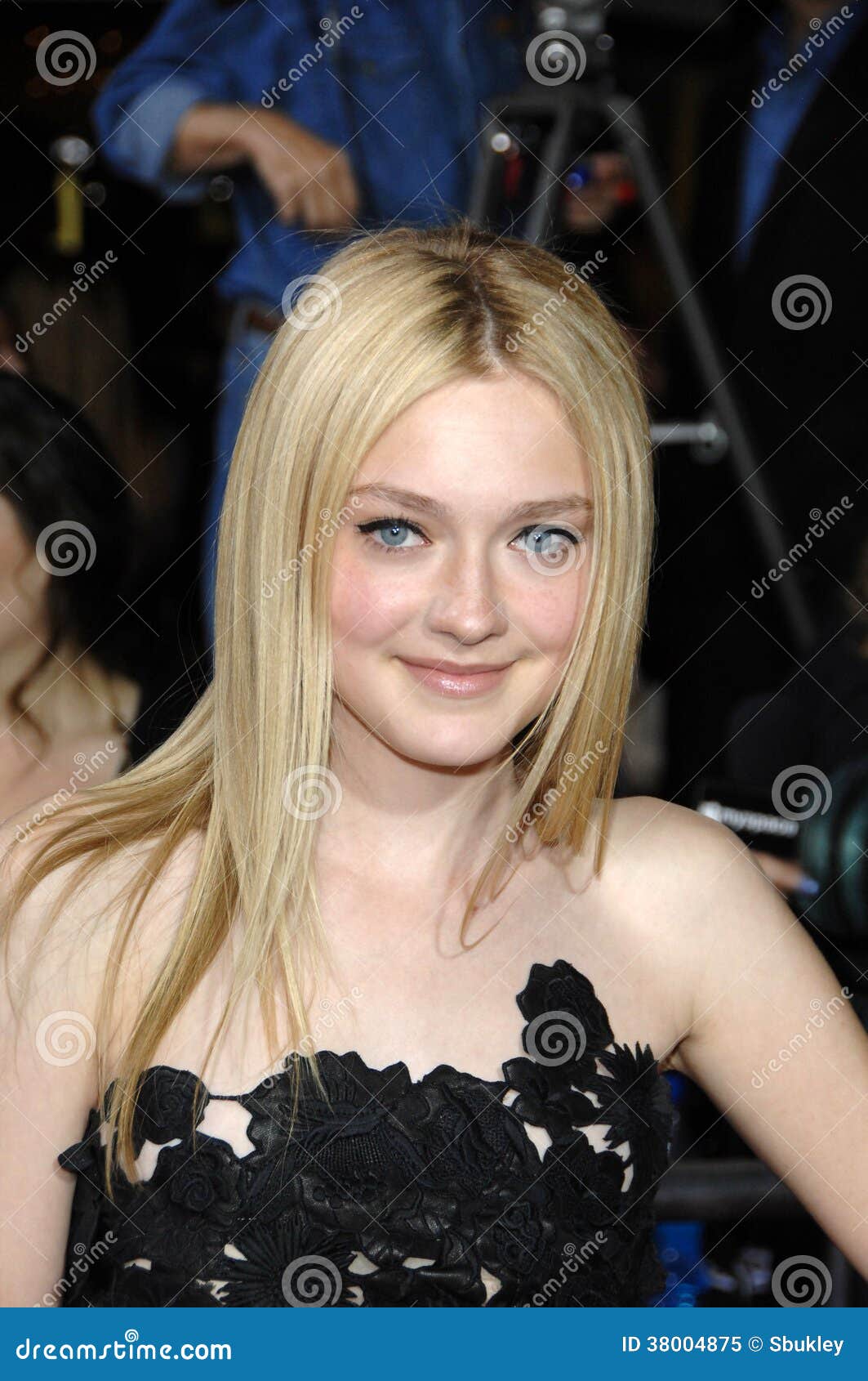 Dakota Fanning Editorial Image | CartoonDealer.com #168520116