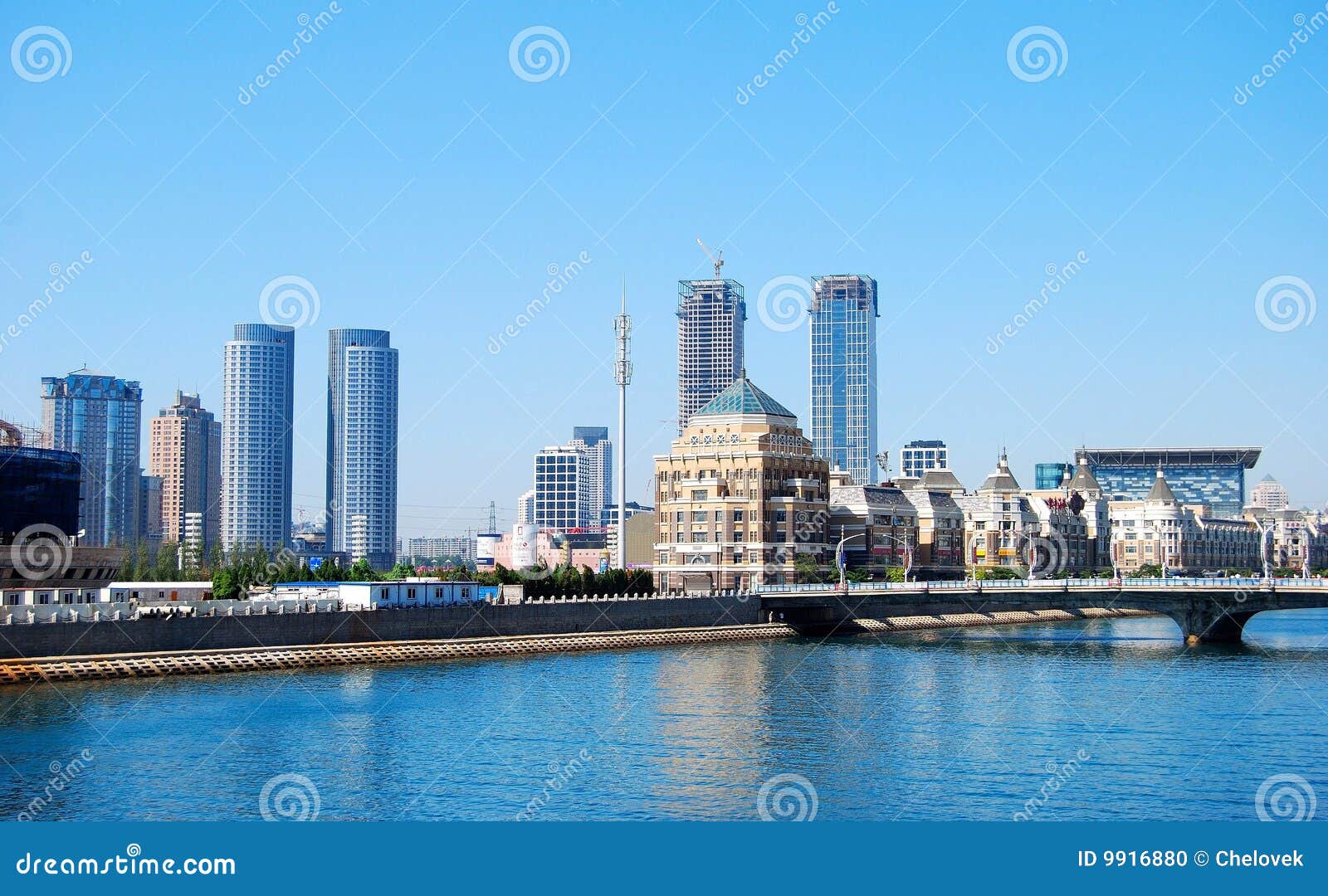 Dalian photo stock. Image du repère, extérieur, porcelaine - 9916880