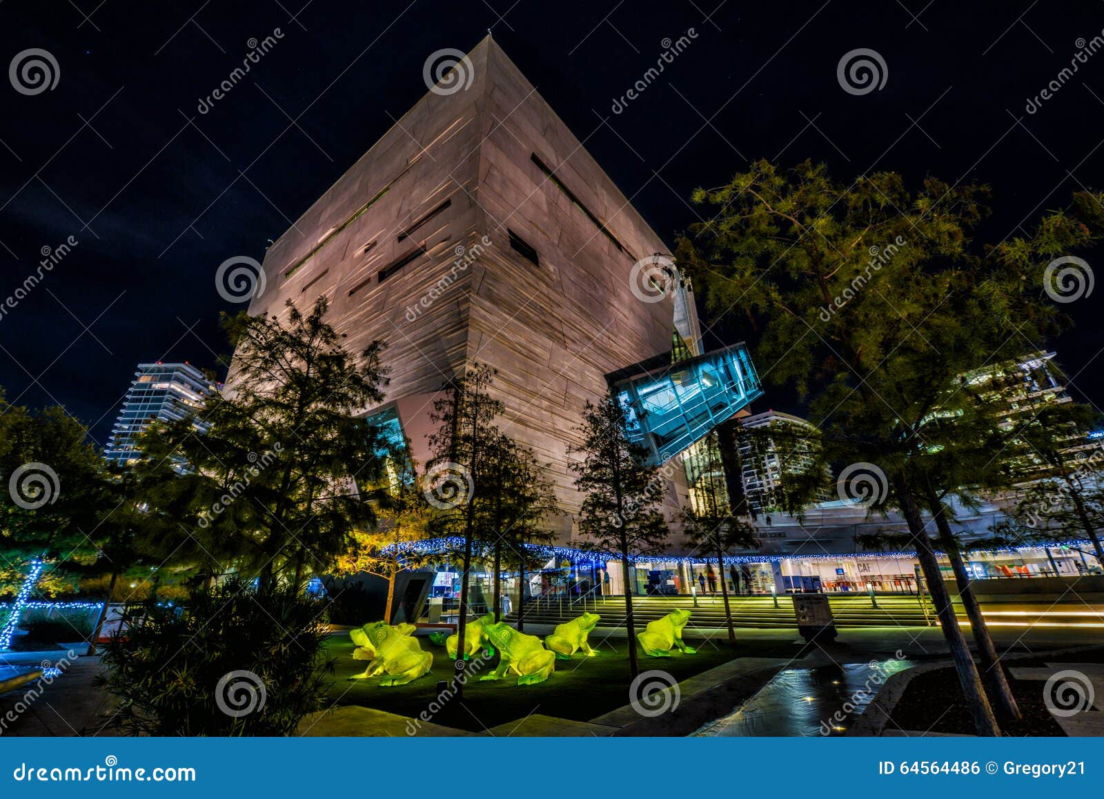 Dallas Perot Museum in HDR editorial photo. Image of evening - 64564486