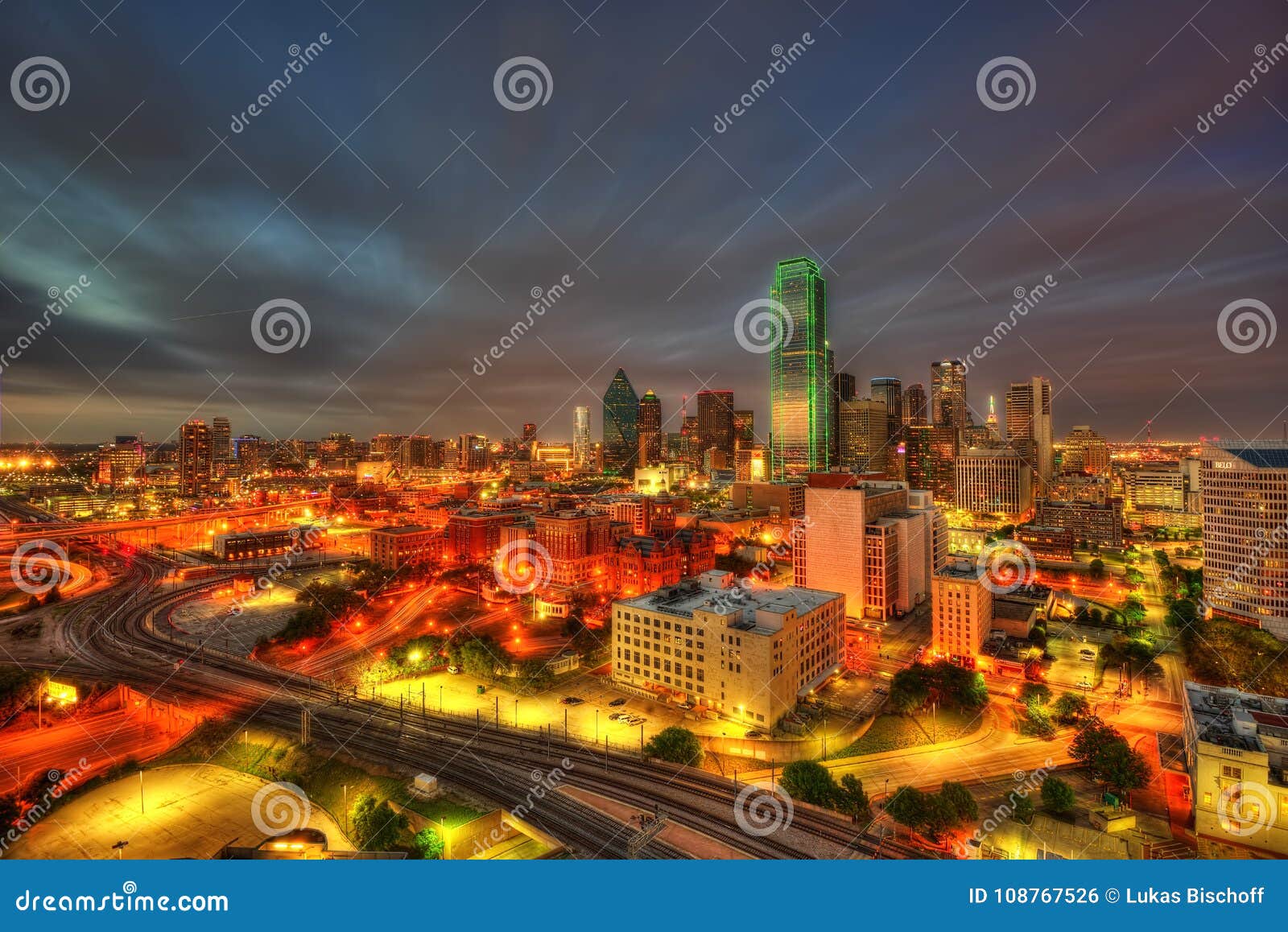 Dallas Skyline editorial photo. Image of cityscape, dusk - 108767526