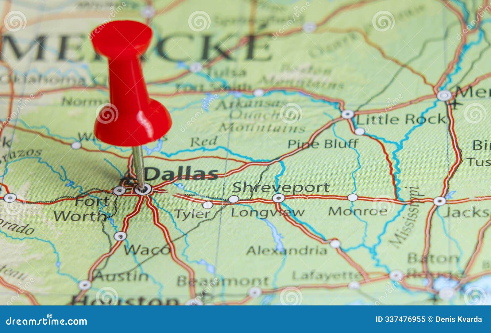 Dallas Texas pin on map stock image. Image of destination - 337476955