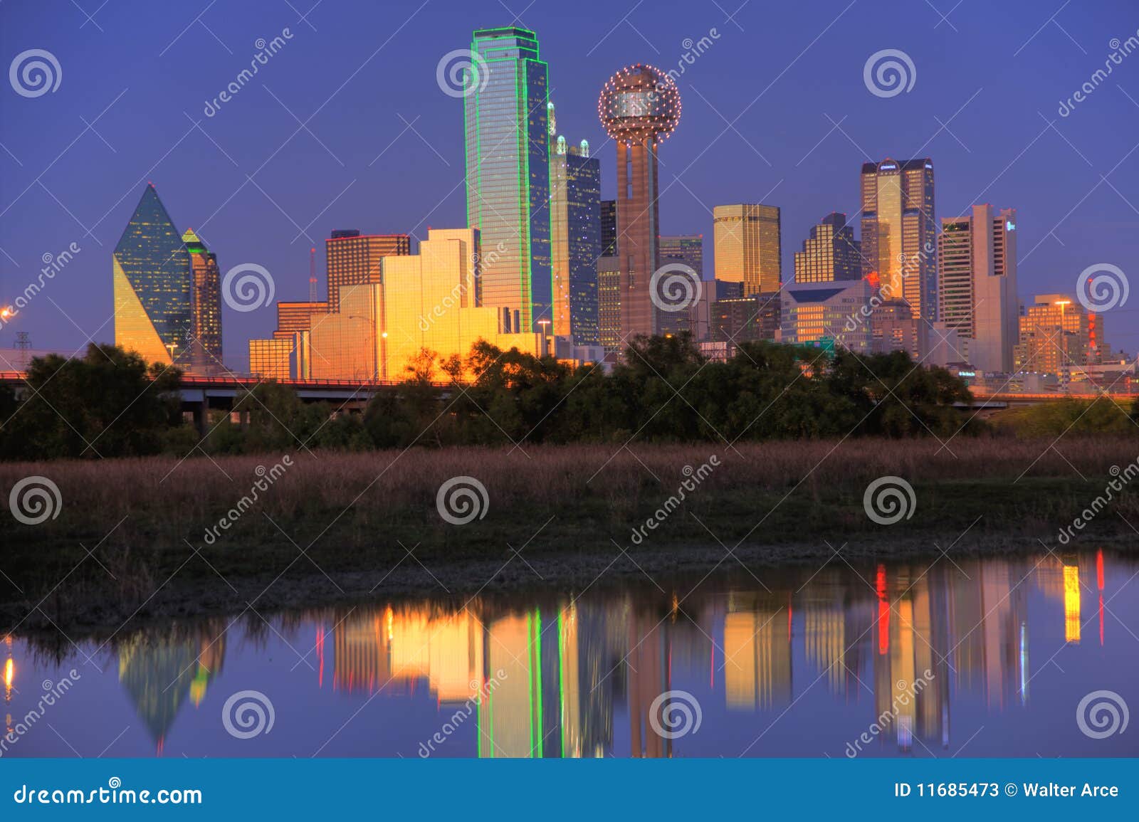 Dallas, TX Skyline at Dusk stock image. Image of america - 11685473