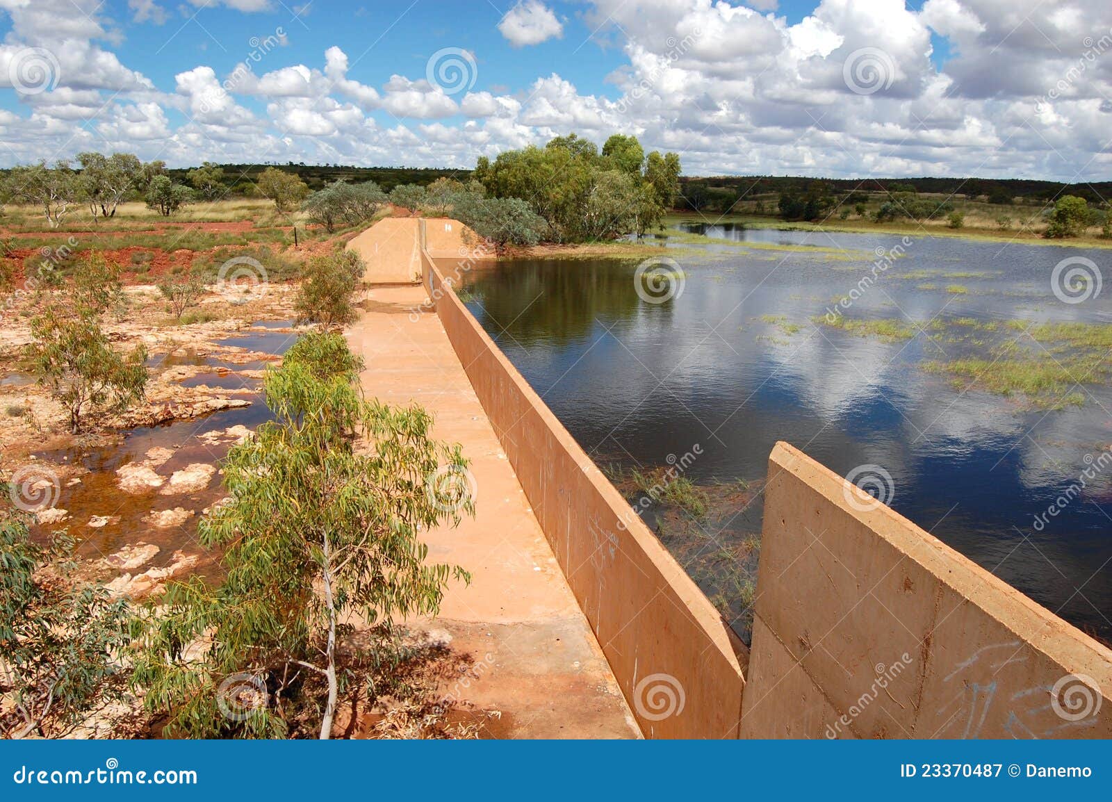 Dam stock image. Image of bush, clouds, supply, australia - 23370487