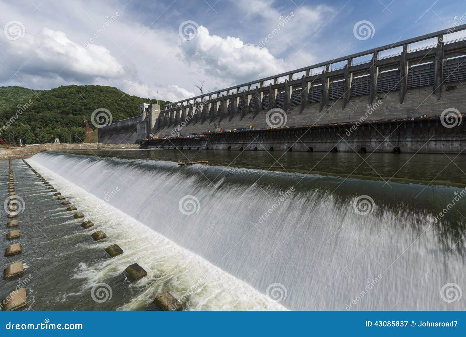 Dam Bluestone Lake stock image. Image of landscape, concrete - 43085837
