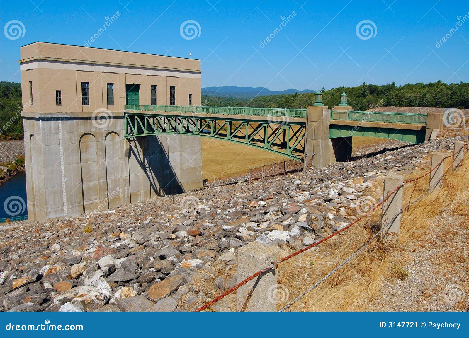 Dam at franklin falls stock image. Image of scenic, franklin - 3147721