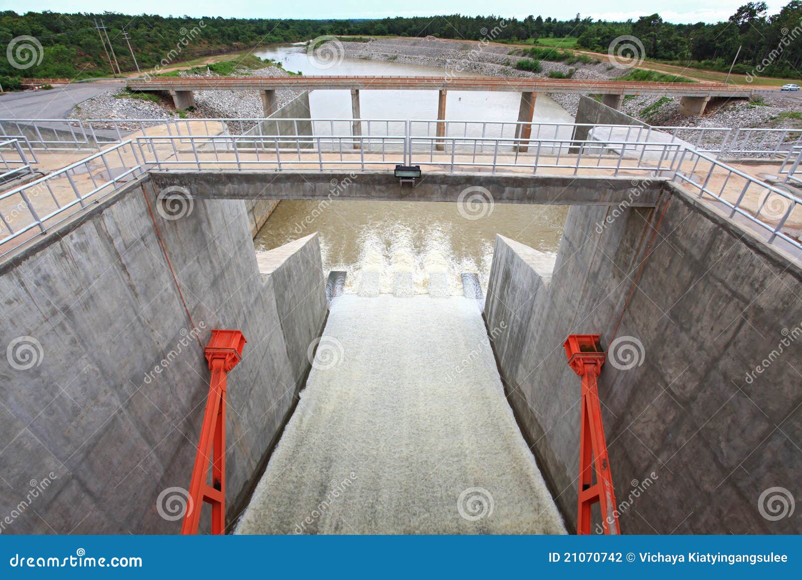 Dam gate stock photo. Image of group, hydroelectric, package - 21070742