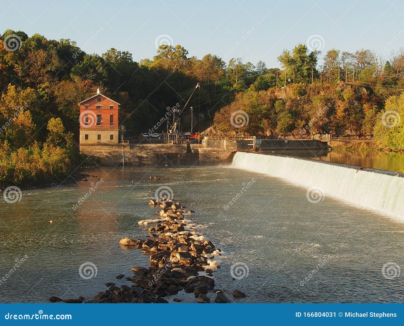 Dam and Old Mill on the Potomac River 库存图片 - 图片 包括有 水坝, 这里: 166804031