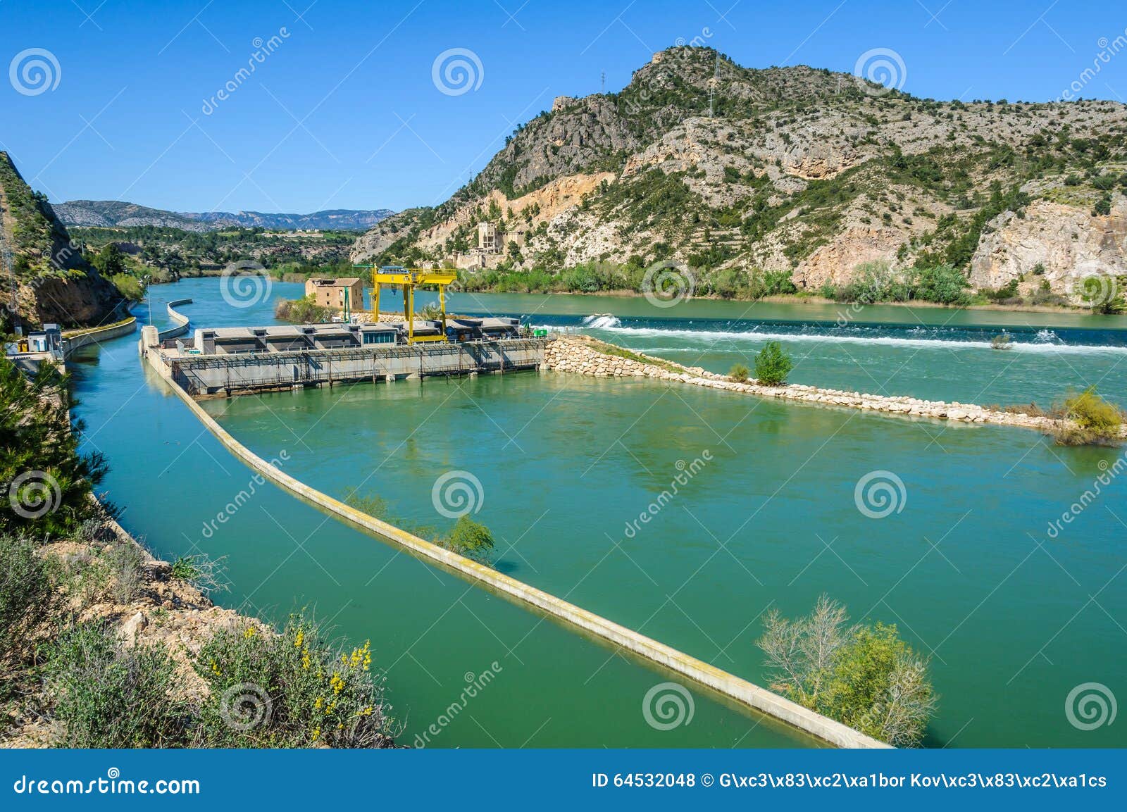 Dam Op De Ebro Rivier in Spanje Stock Foto - Image of landschap, ebro ...