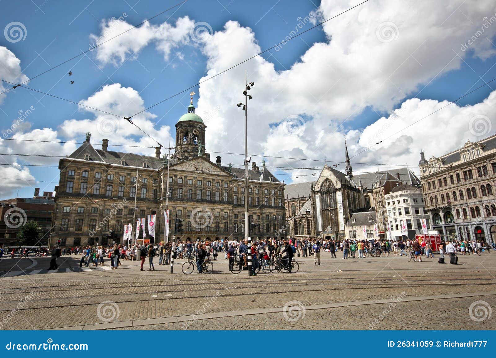 Dam Square editorial stock image. Image of tourists, people - 26341059