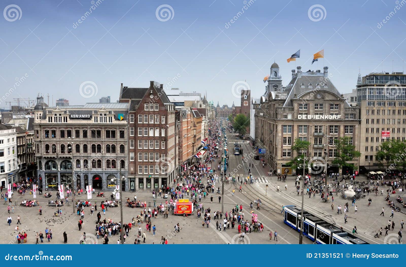 Dam Square Amsterdam editorial photo. Image of amsterdam - 21351521