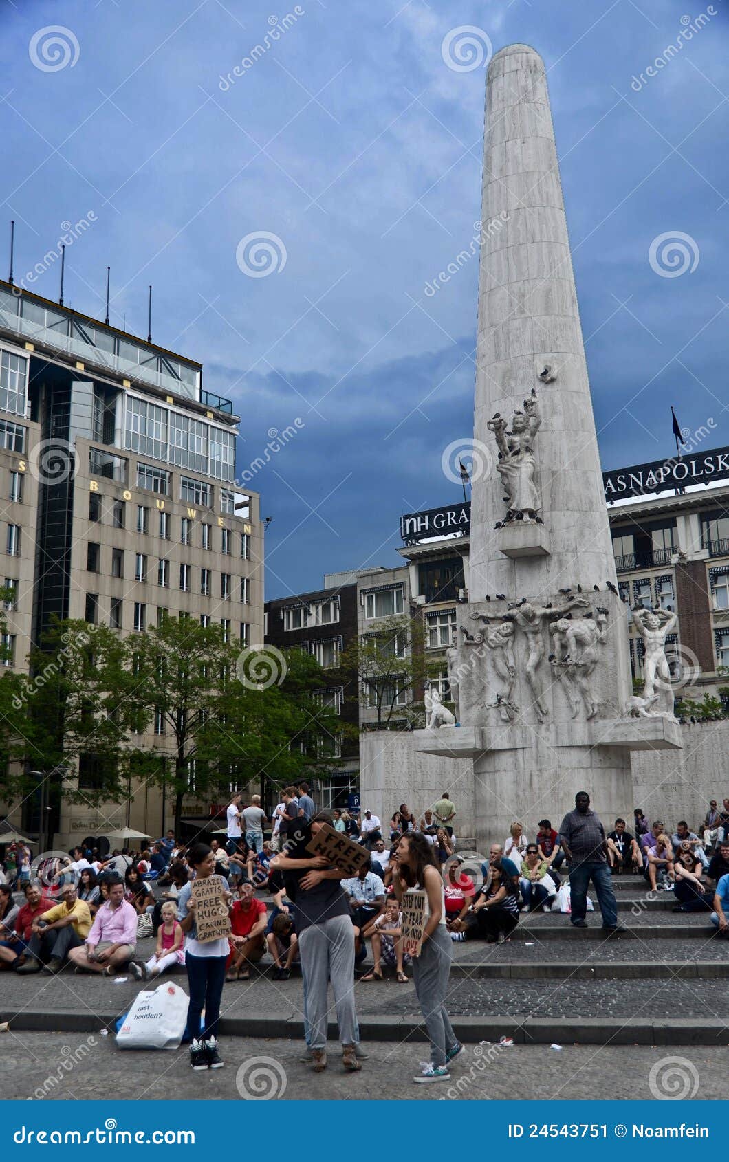 Dam Square in Amsterdam editorial photo. Image of sunny - 24543751