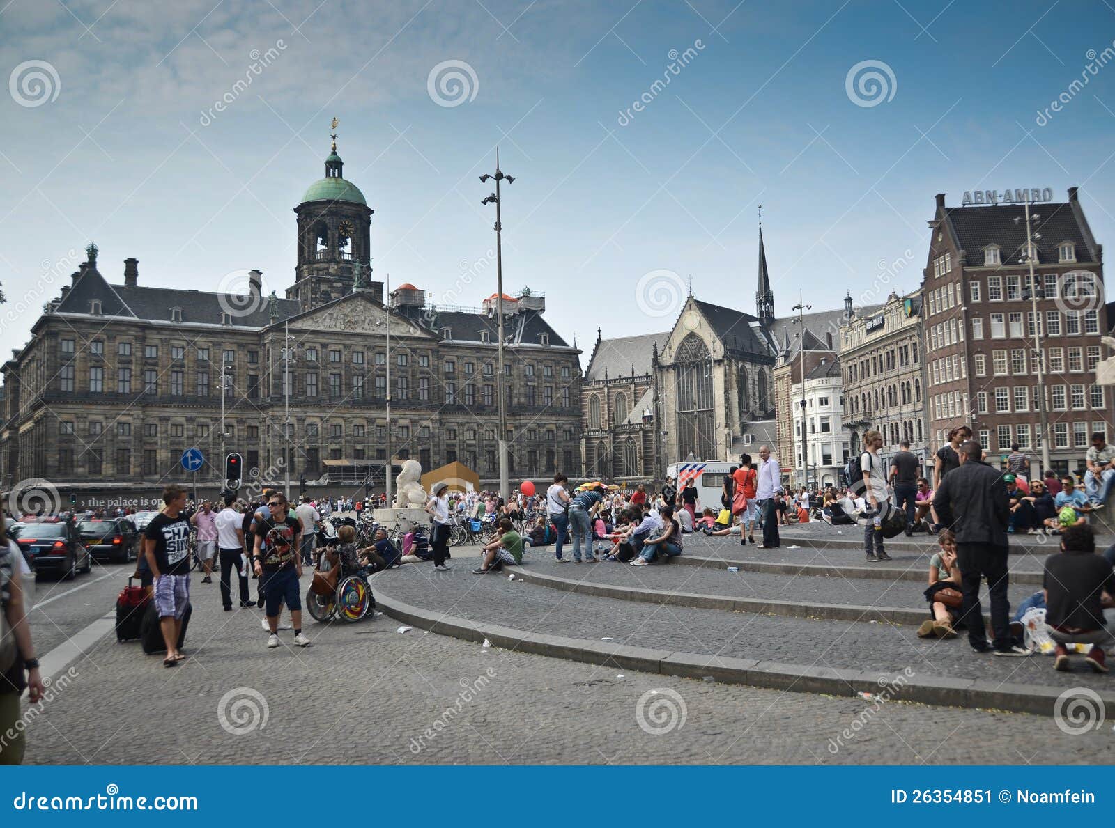 Dam Square in Amsterdam editorial photo. Image of second - 26354851