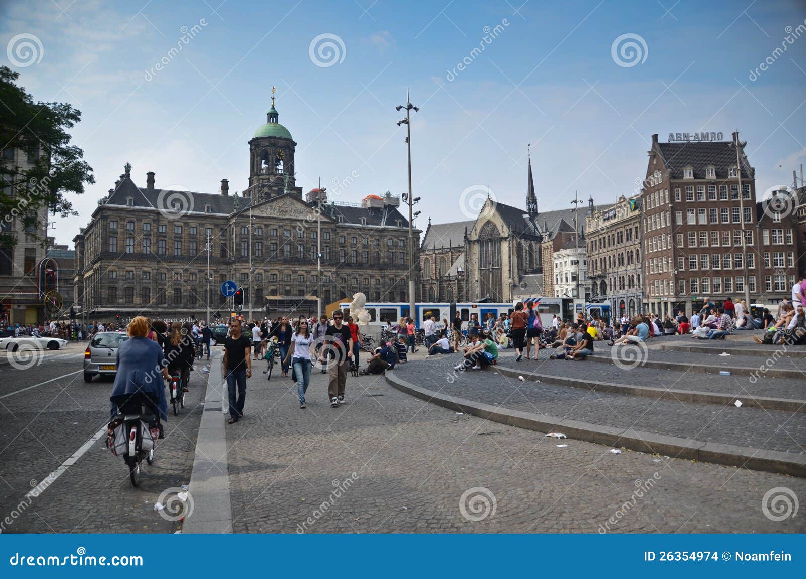 Dam Square in Amsterdam editorial stock image. Image of town - 26354974