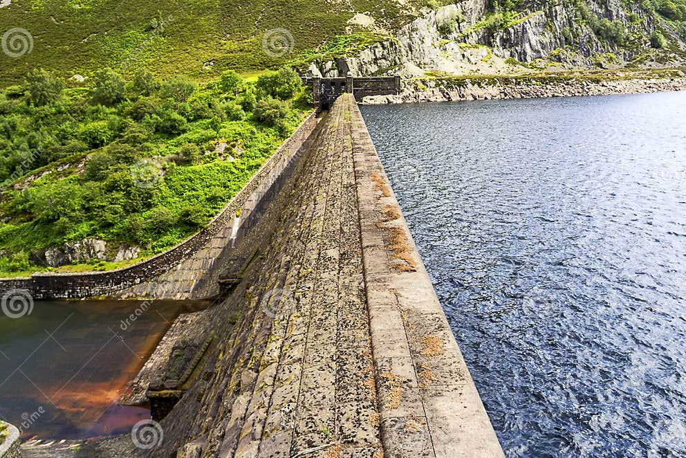 Dam Wall, North Wales stock image. Image of bricks, wall - 51007223