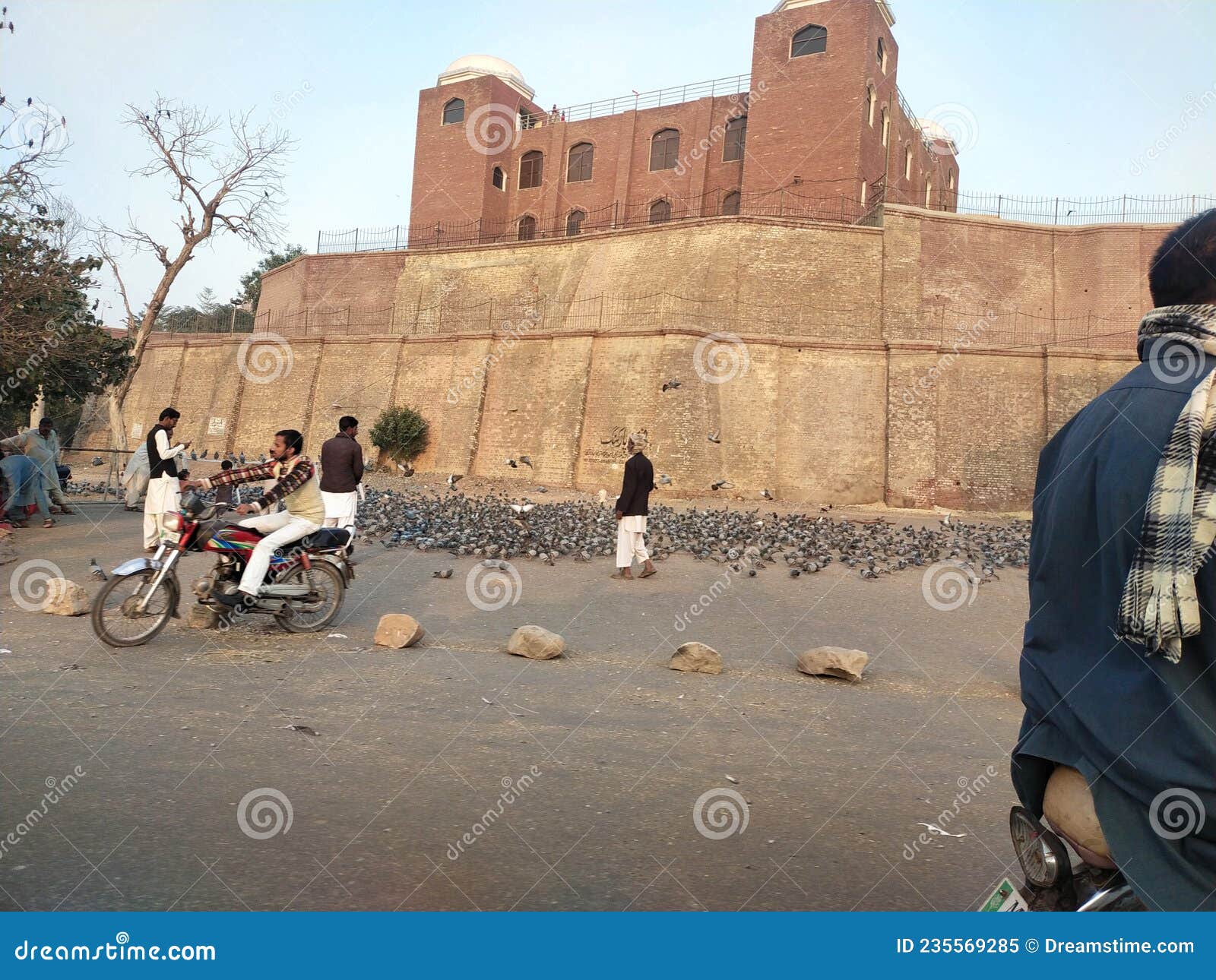 Dama Dam Fort in Multan Pakistan Editorial Image - Image of vehicle ...
