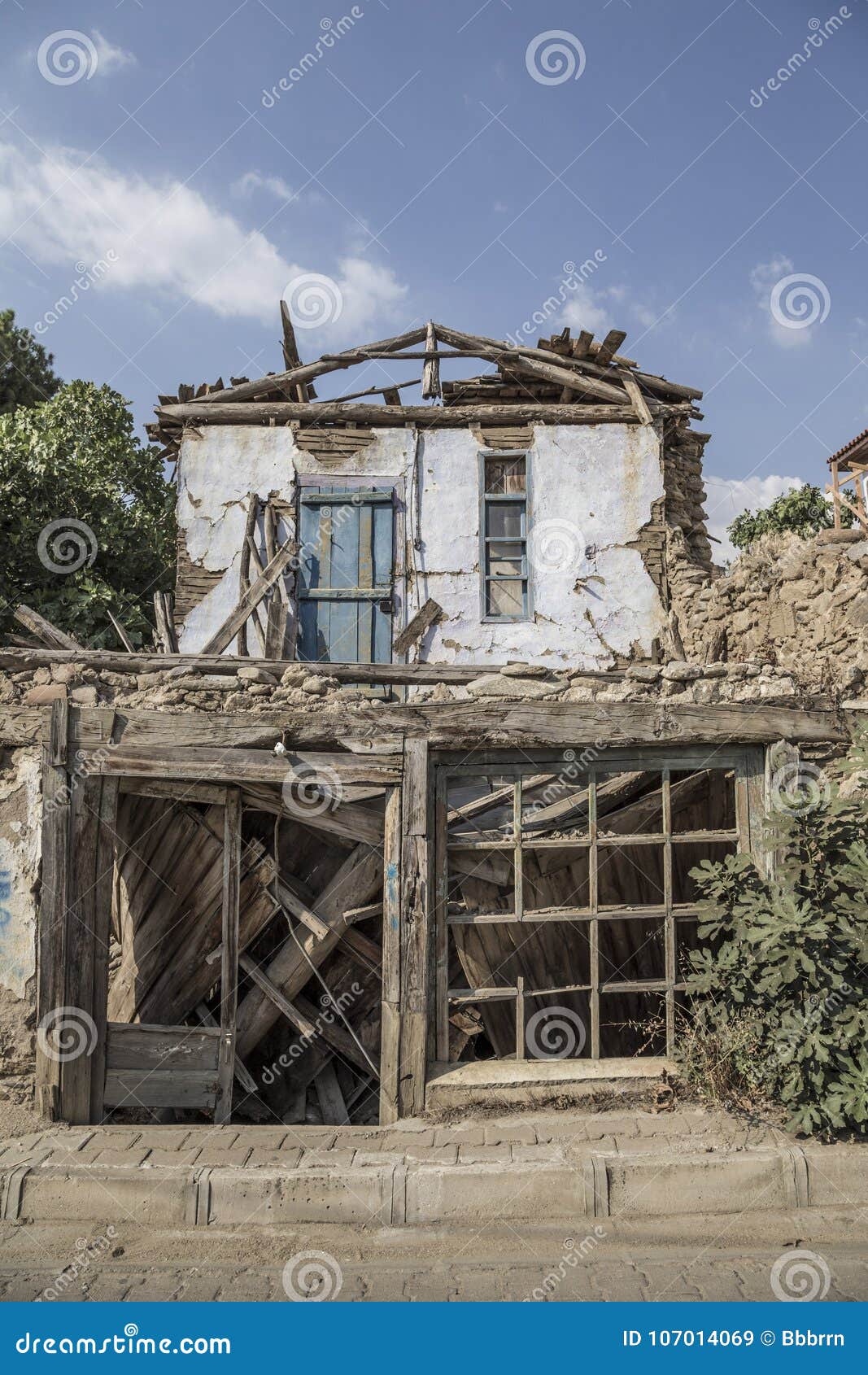 Damaged abandoned building stock image. Image of abandon - 107014069