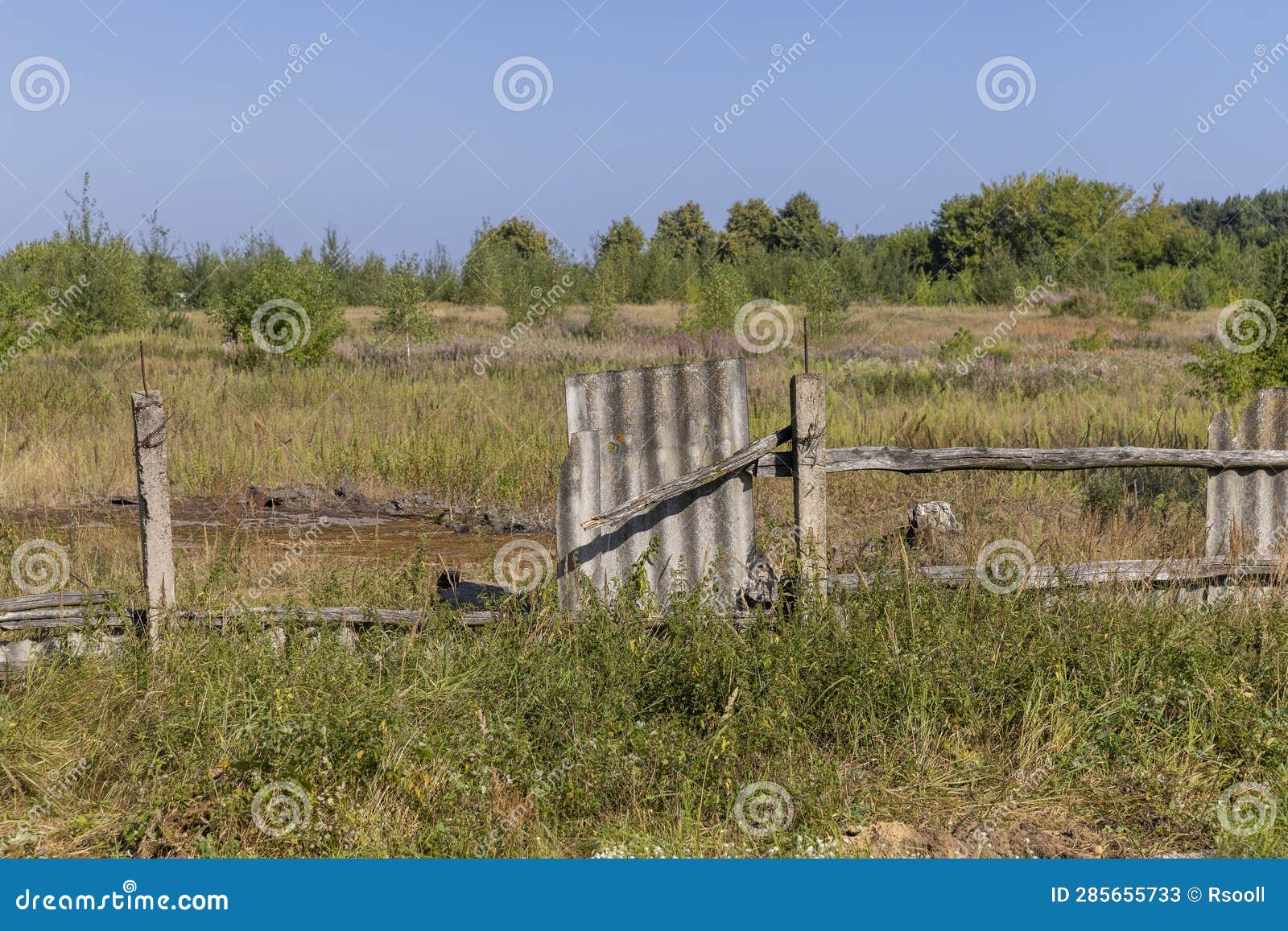 Damaged Fence To Ensure Security Stock Image - Image of design ...