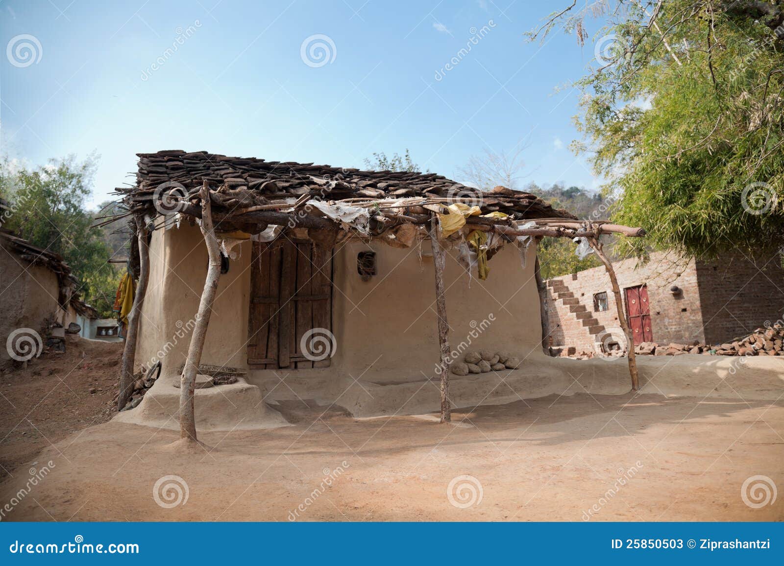 Damaged old house stock image. Image of countryside, outhouse - 25850503