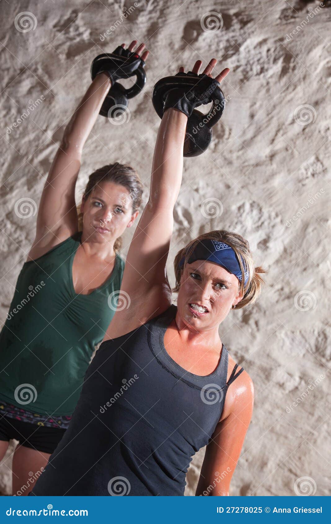 Damen, Die Matte-Lager-Art-Training Tun Stockbild - Bild von paar ...